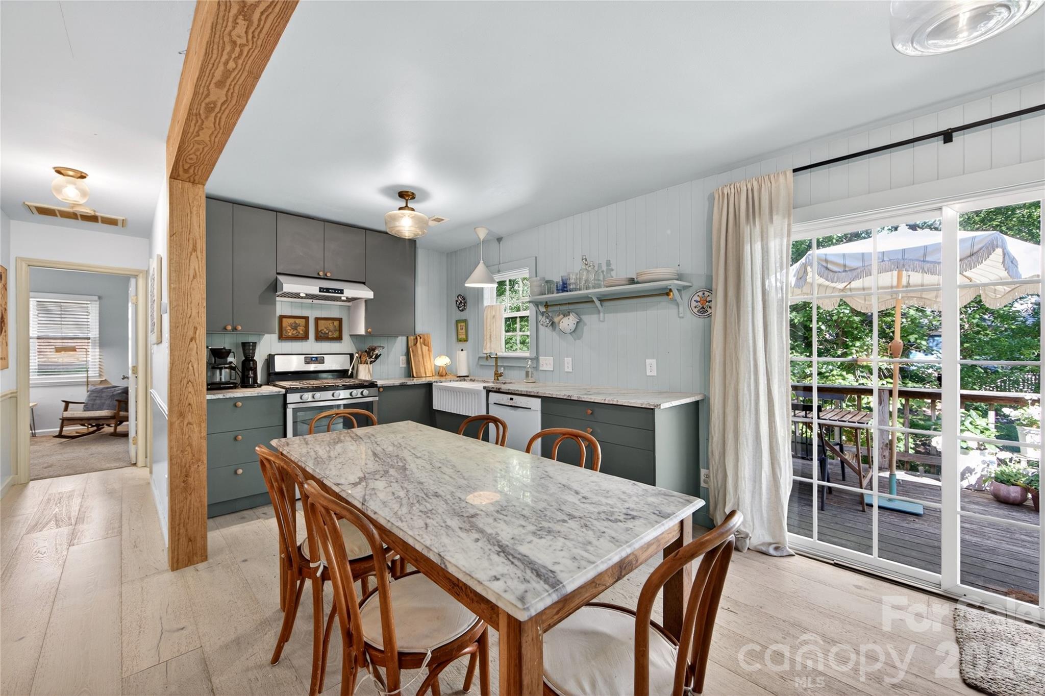 Photo 7 of 8713 Golf Ridge Drive, Charlotte, NC