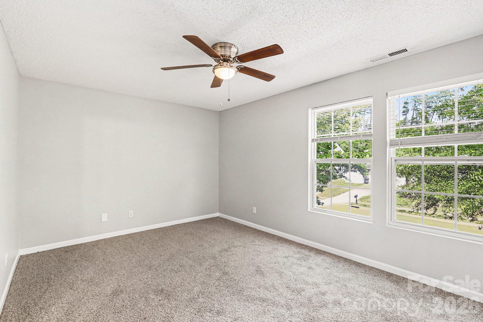 12425 Stowe Acres Drive, Charlotte, NC - photo 11 of 18