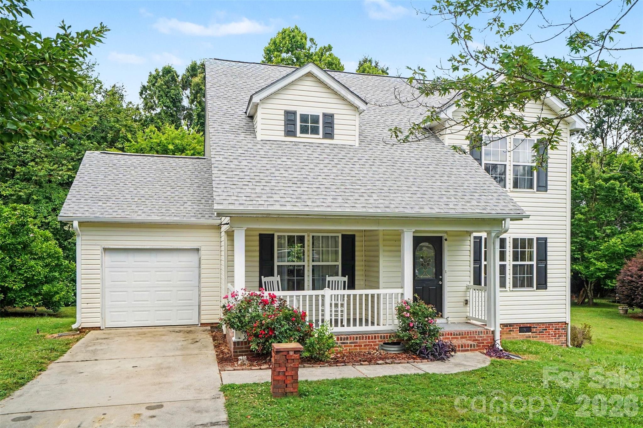 Home for sale at 2155 Culp Farms Drive, Fort Mill, SC — photo 1 of 17