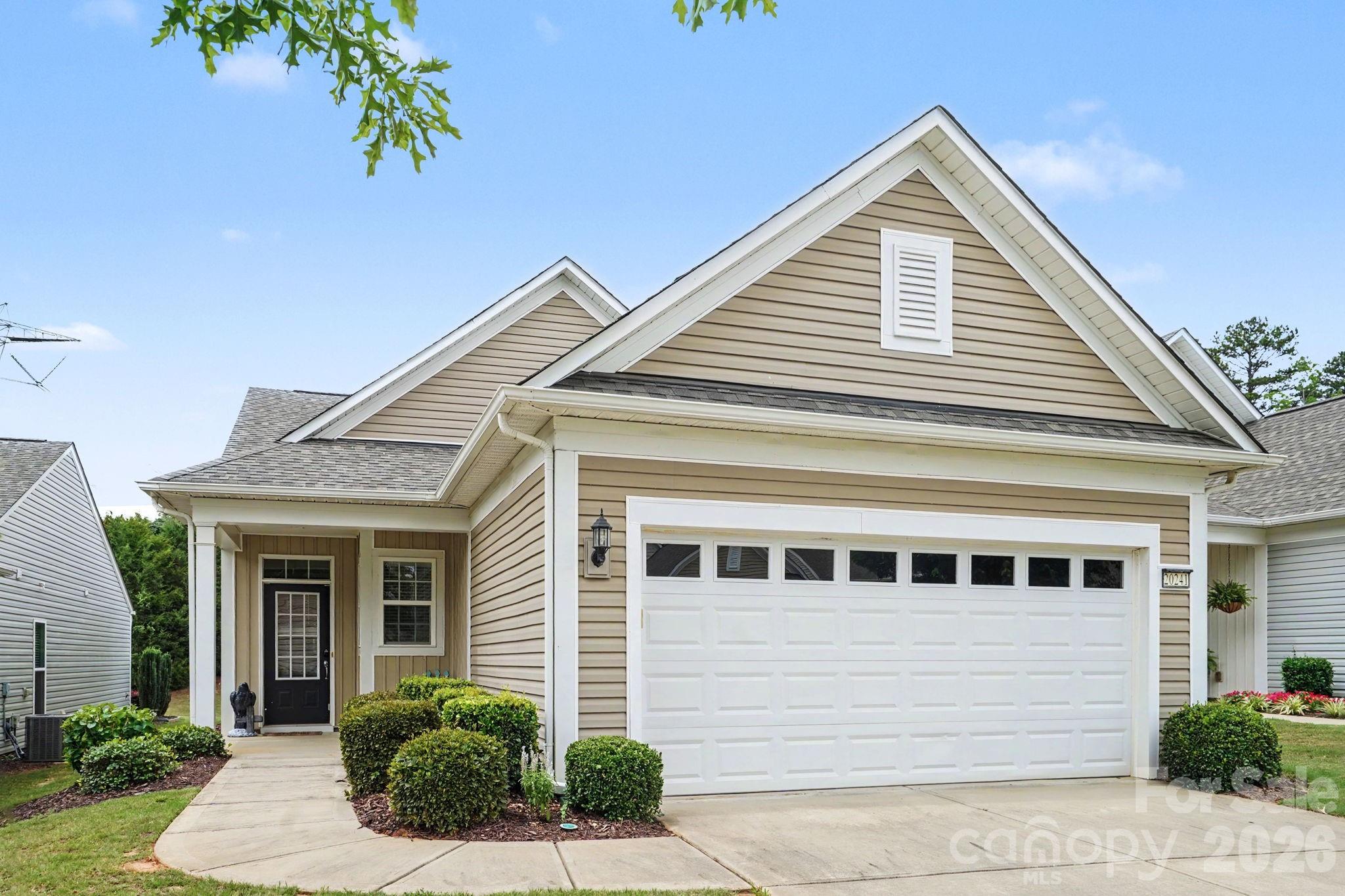 Home for sale at 20241 Dovekie Lane, Fort Mill, SC — photo 1 of 29