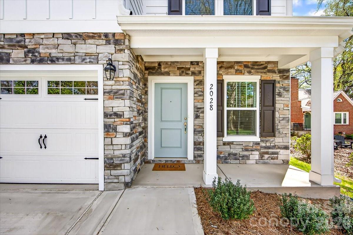 2028 Mandarin Boulevard, Charlotte, NC - photo 3 of 31