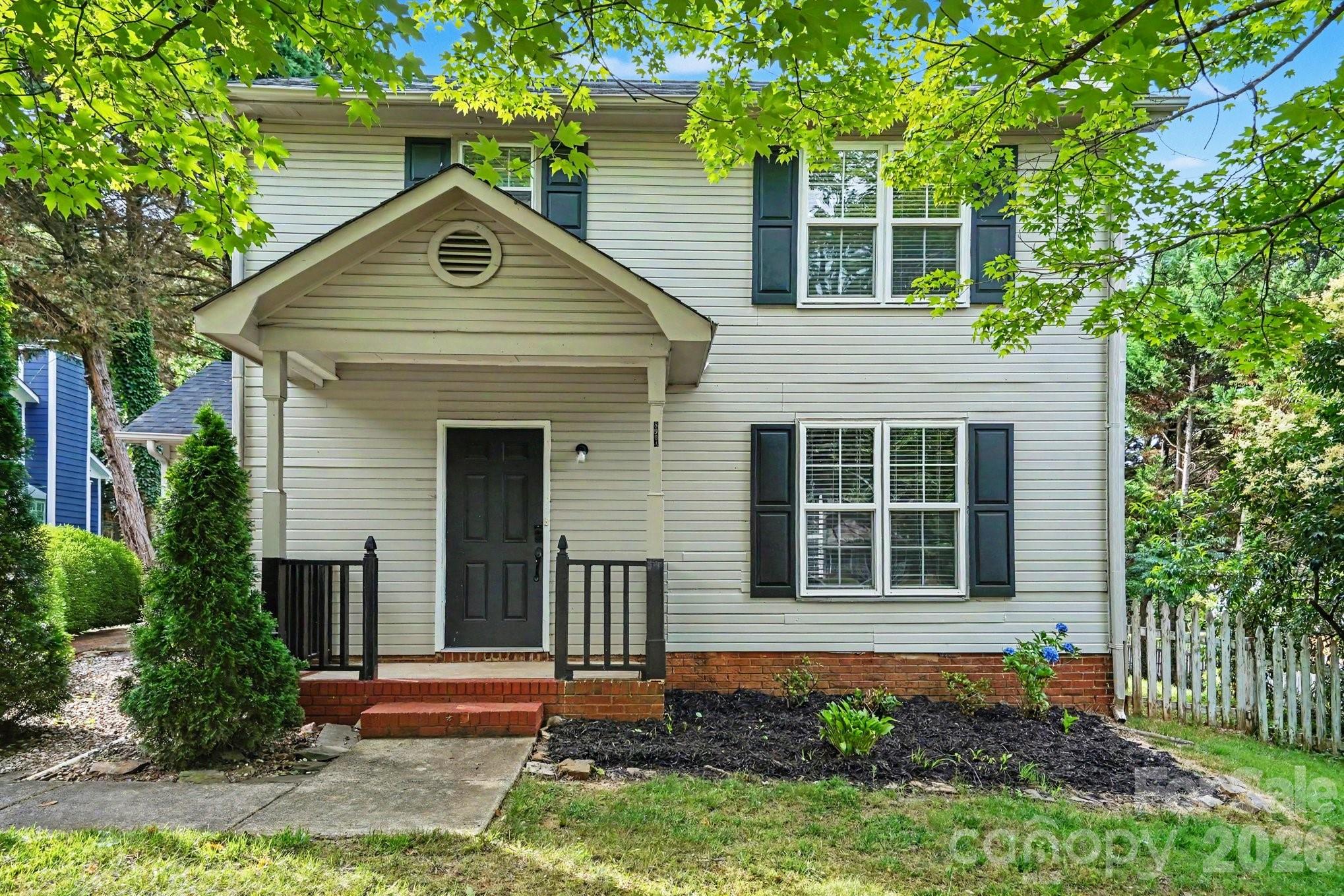 8904 Brown Oak Court, Charlotte, NC