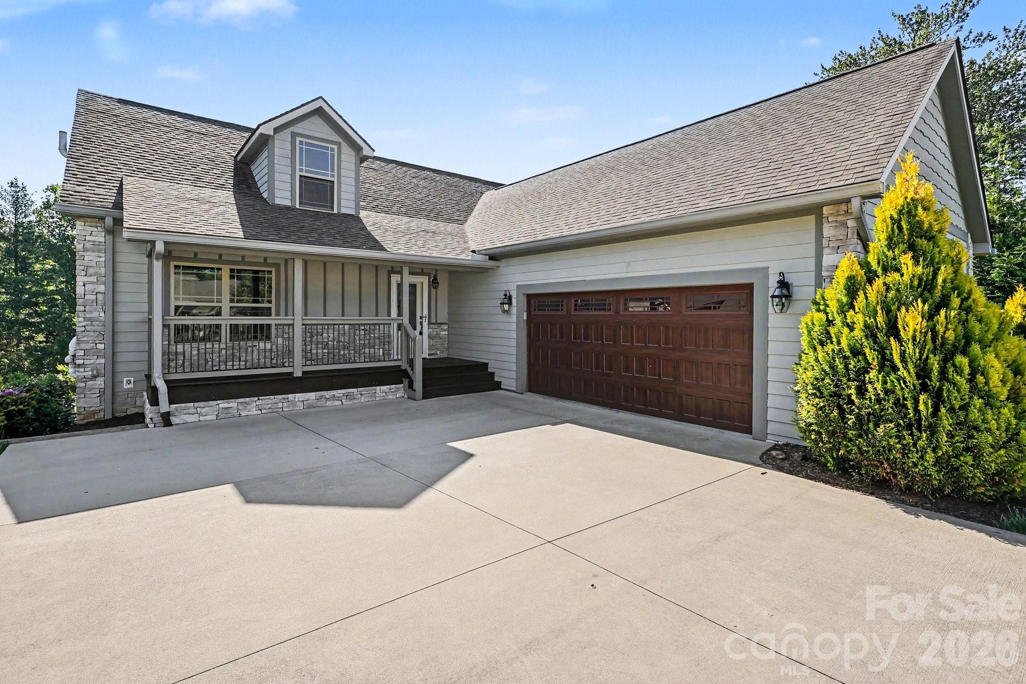 168 Triple Fairways Drive, Hendersonville, NC
