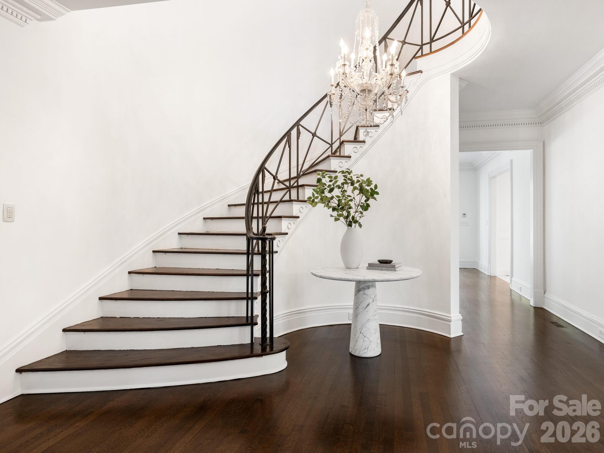 1930 Queens Road W, Charlotte, NC - photo 3 of 44