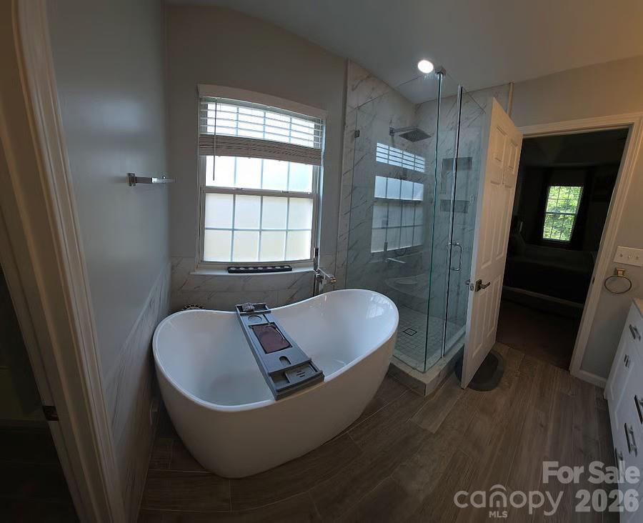Photo 9 of 11632 Long Forest Drive, Charlotte, NC
