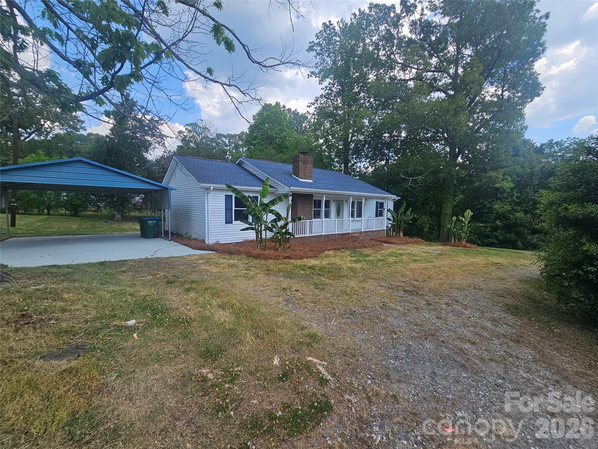 Photo 3 of 315 Maine Avenue E, Bessemer City, NC