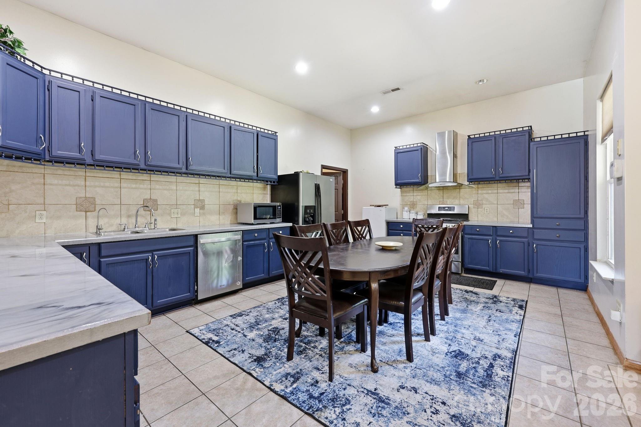 Photo 8 of 1803 Wilton Gate Drive, Charlotte, NC