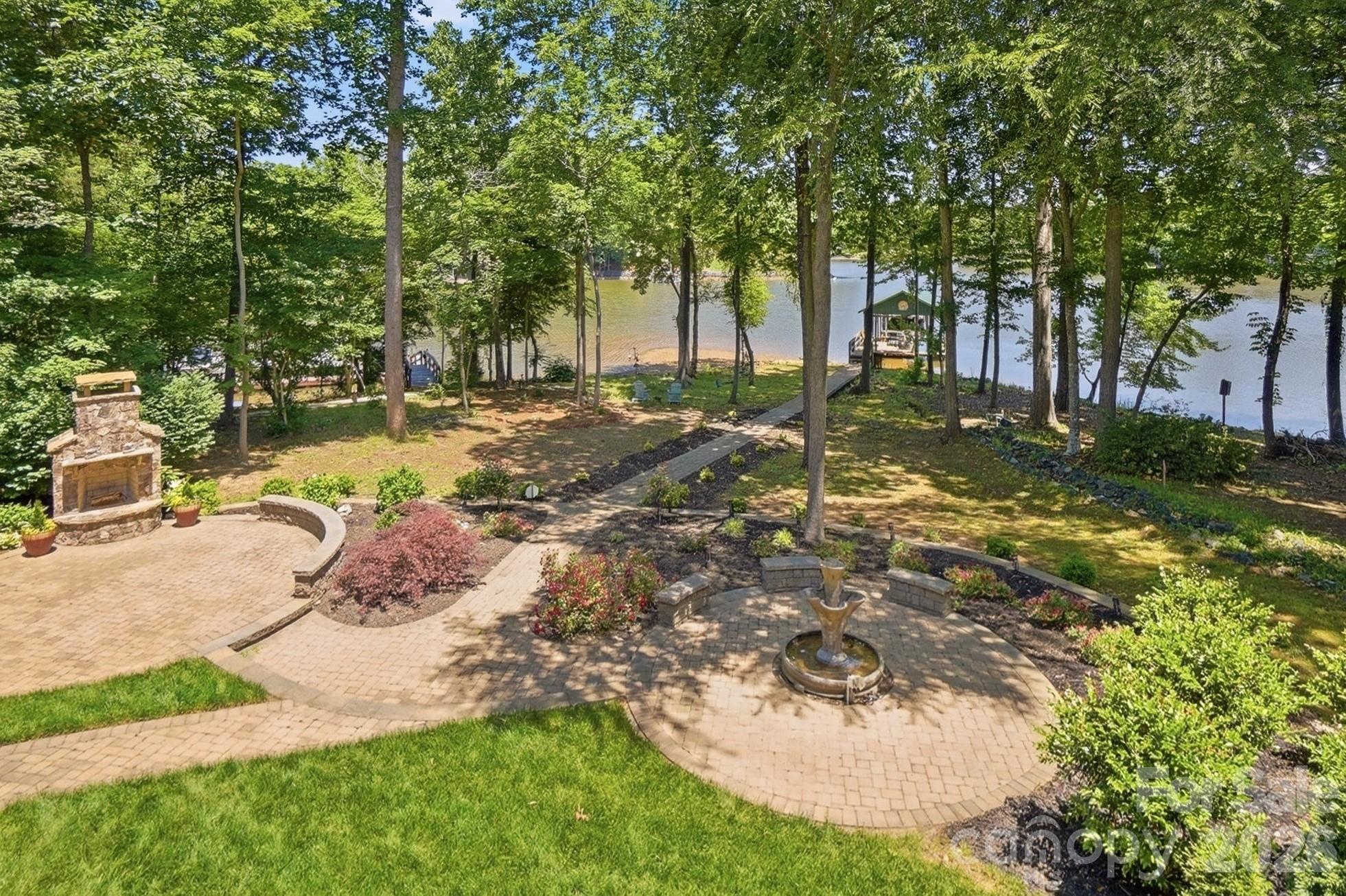 932 Thorn Ridge Lane, Clover, SC - photo 3 of 49