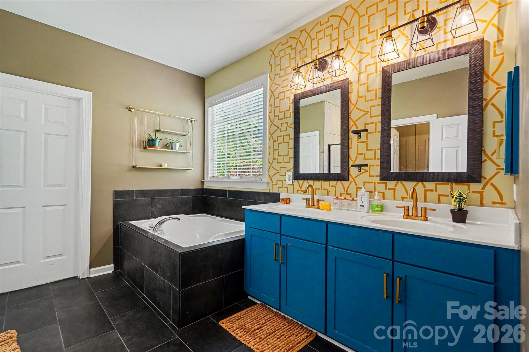 Photo 22 of 8932 Arbor Creek Drive, Charlotte, NC