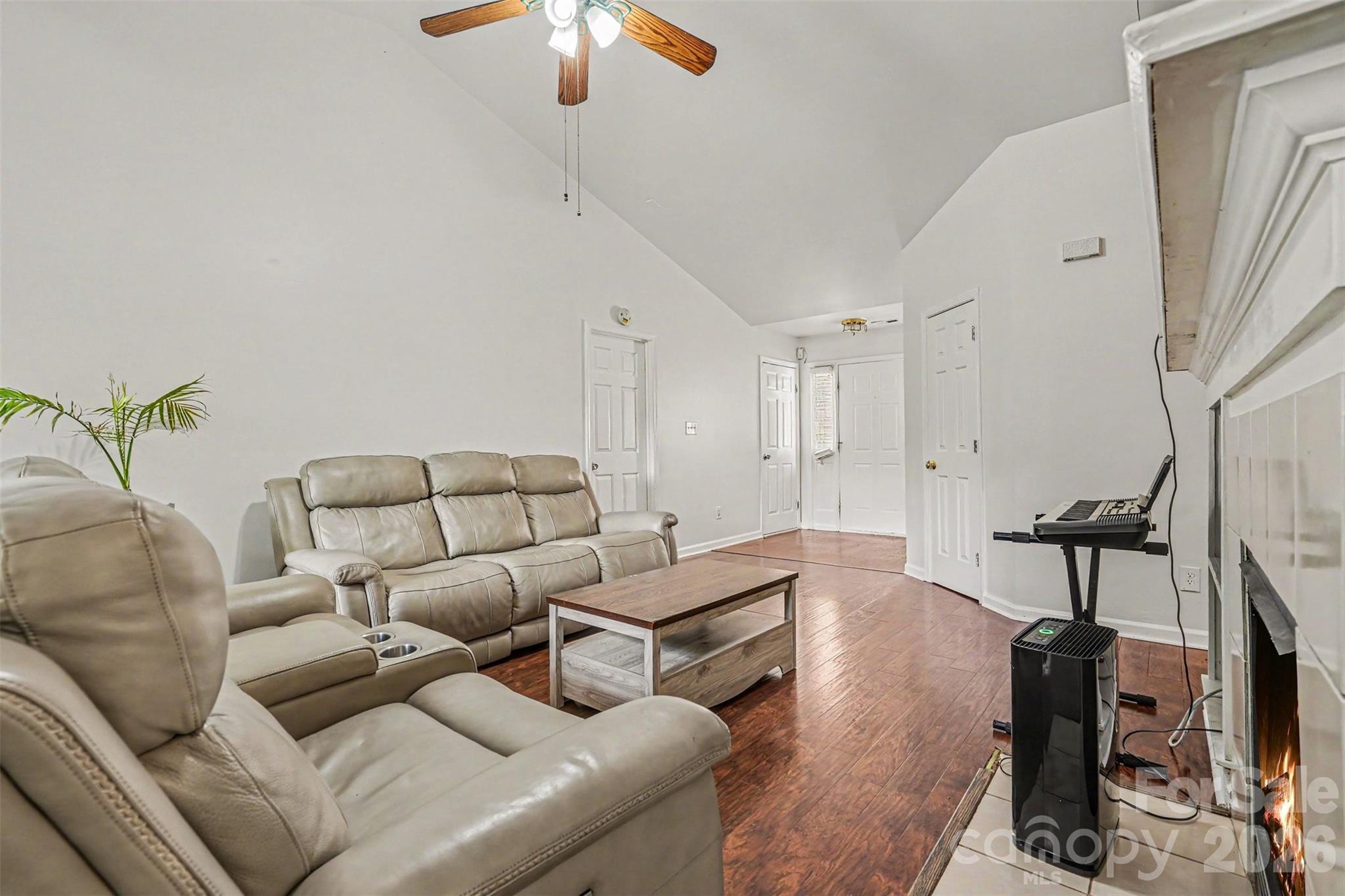 6312 Trysting Road, Charlotte, NC - photo 6 of 28