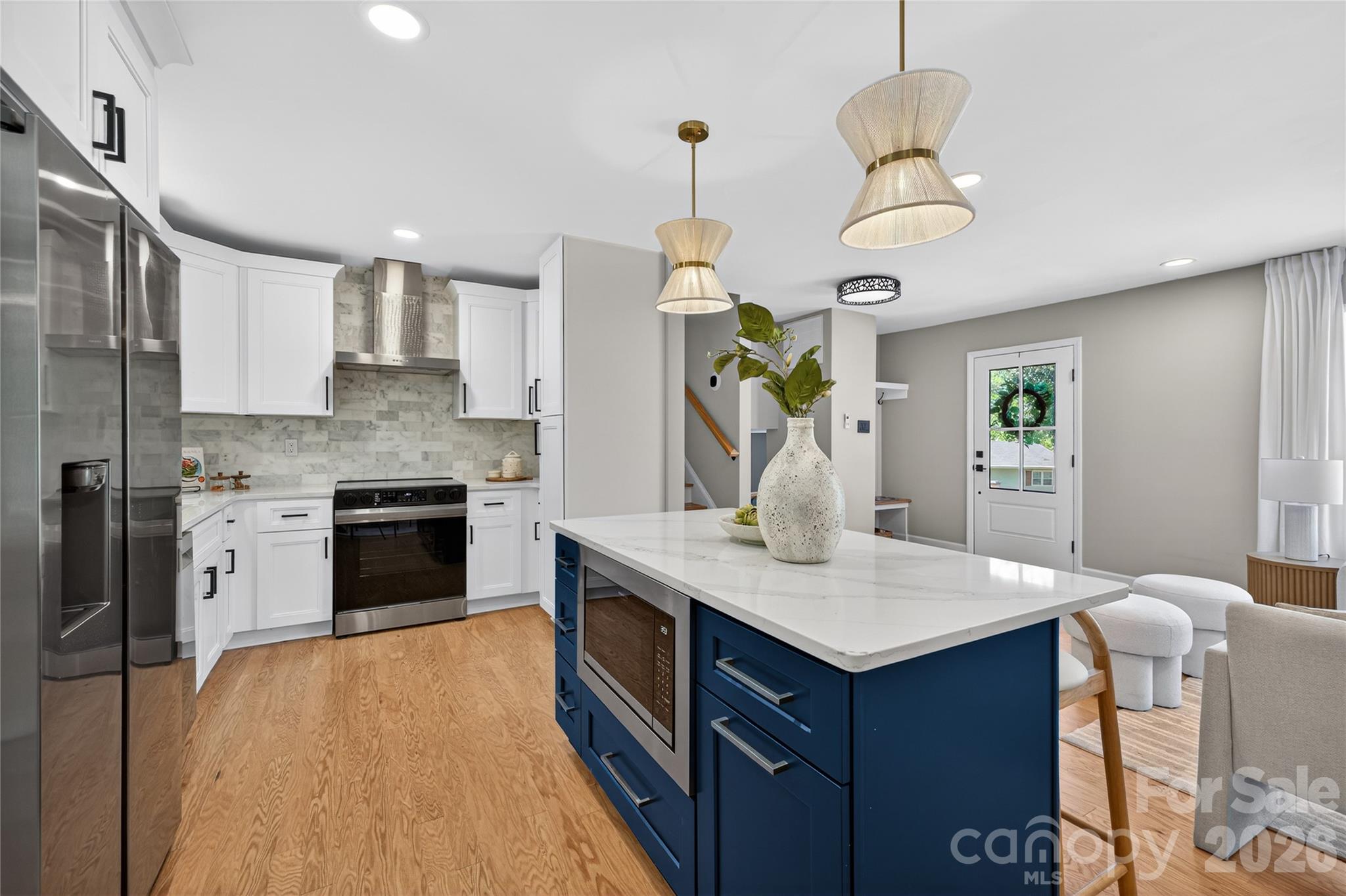 300 Dollar Circle, Charlotte, NC - photo 2 of 40
