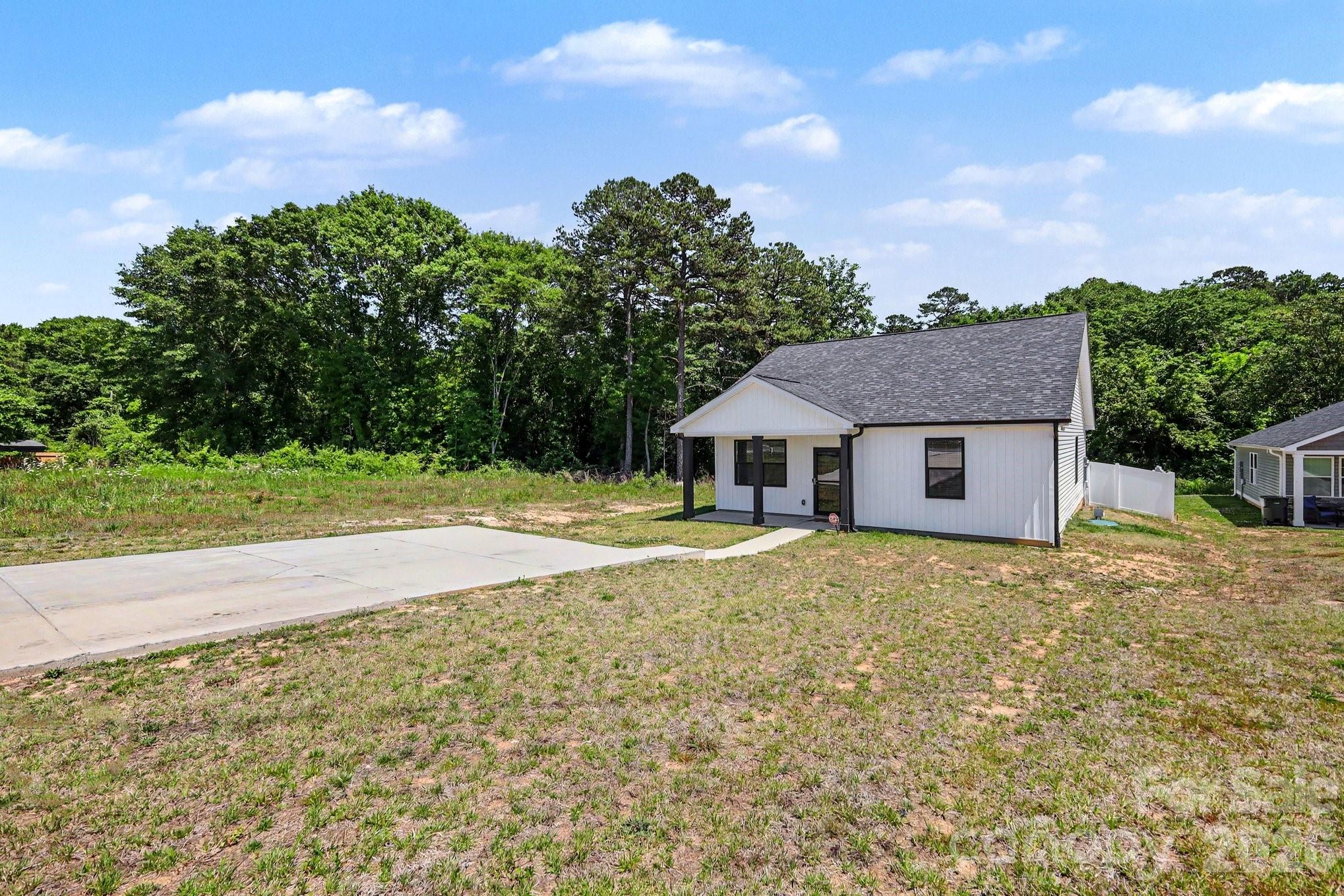 Photo 3 of 2664 Meadow Street, Gaston, NC