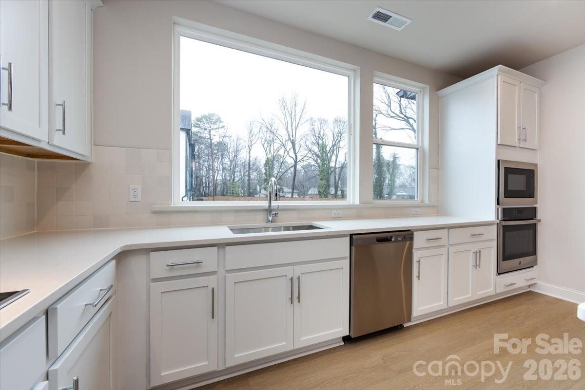 Photo 20 of 8030 Cedarsmith Court, Charlotte, NC