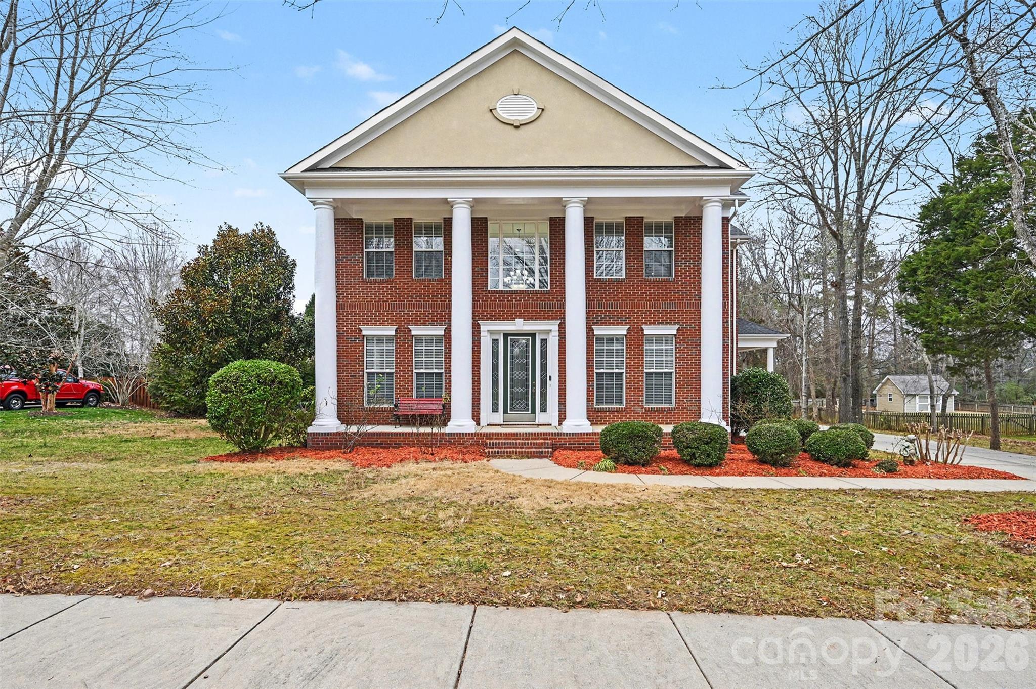 Photo 3 of 1305 Linden Glen Drive, Matthews, NC