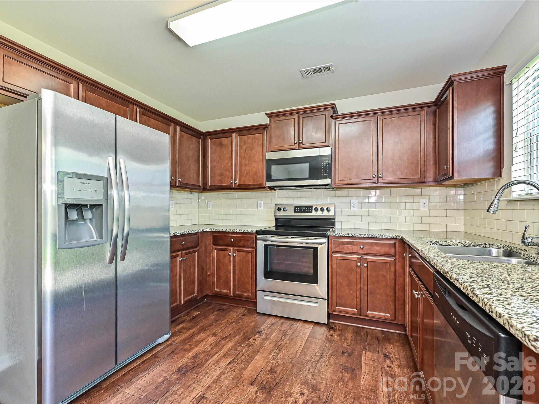 Photo 9 of 6709 Broad Valley Court, Charlotte, NC
