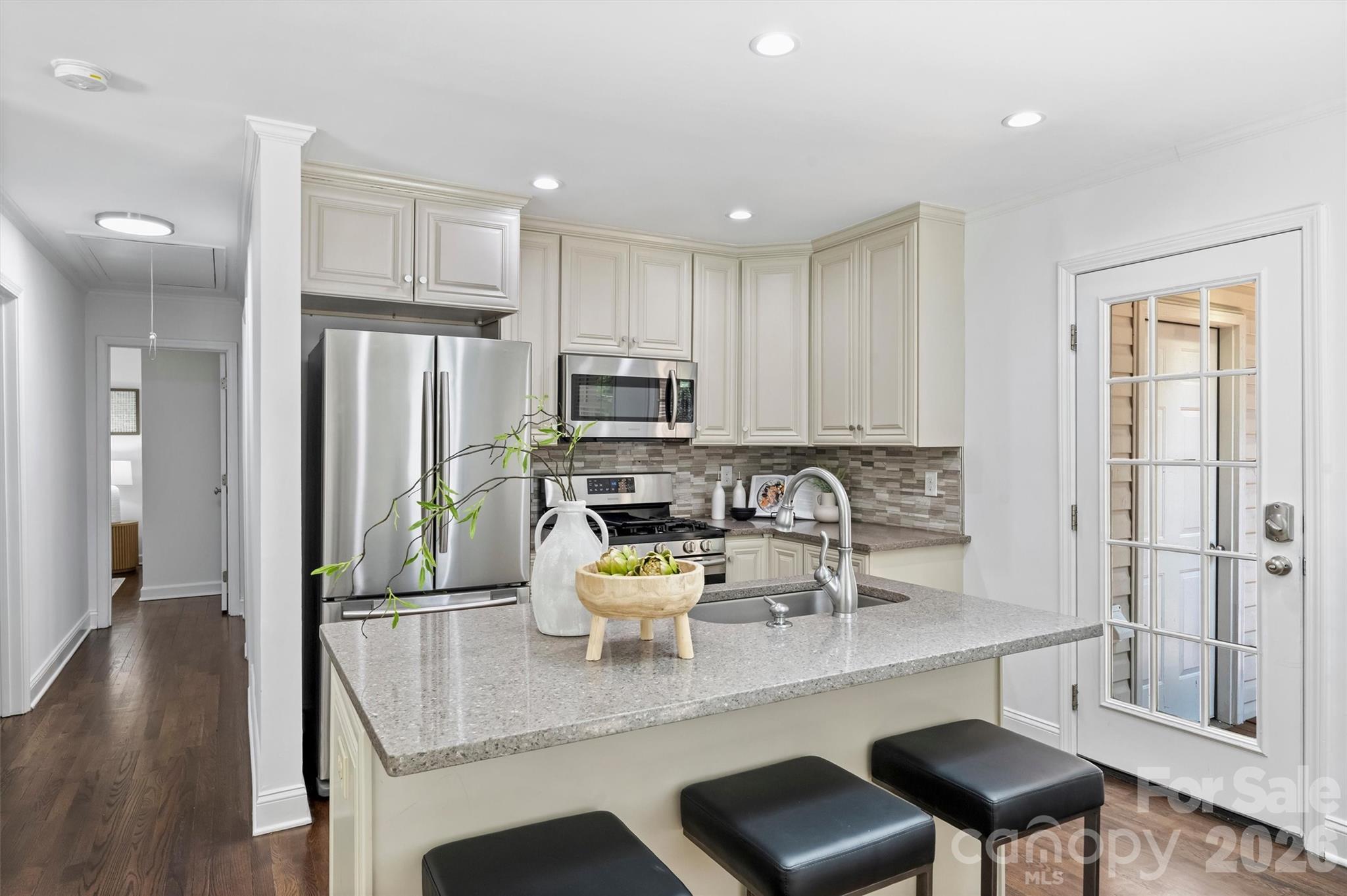 Photo 11 of 827 Spruce Street, Charlotte, NC