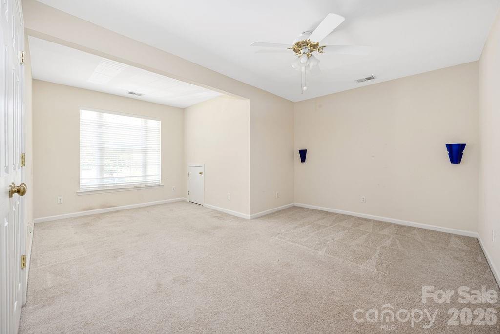 9512 Autumn Applause Drive, Charlotte, NC - photo 32 of 49