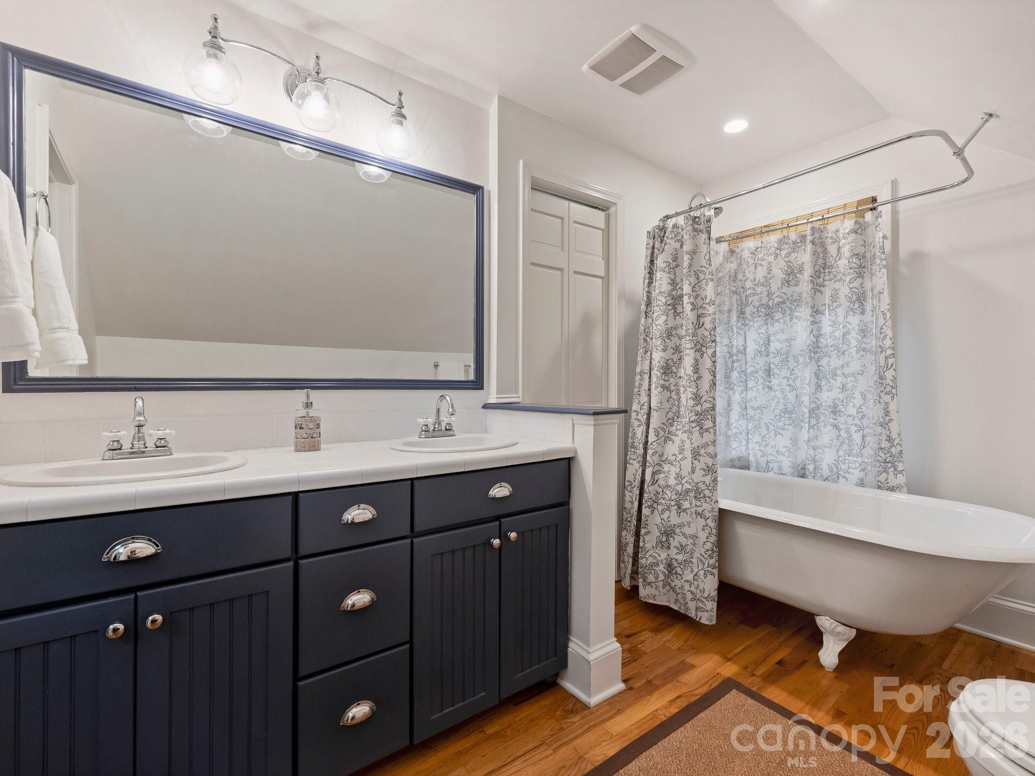 Photo 30 of 2126 Cumberland Avenue, Charlotte, NC