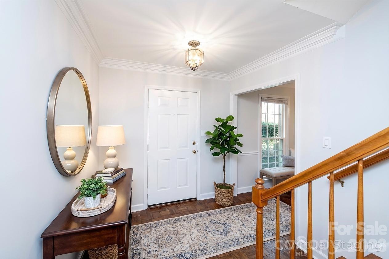 Photo 3 of 4248 Woodglen Lane, Charlotte, NC