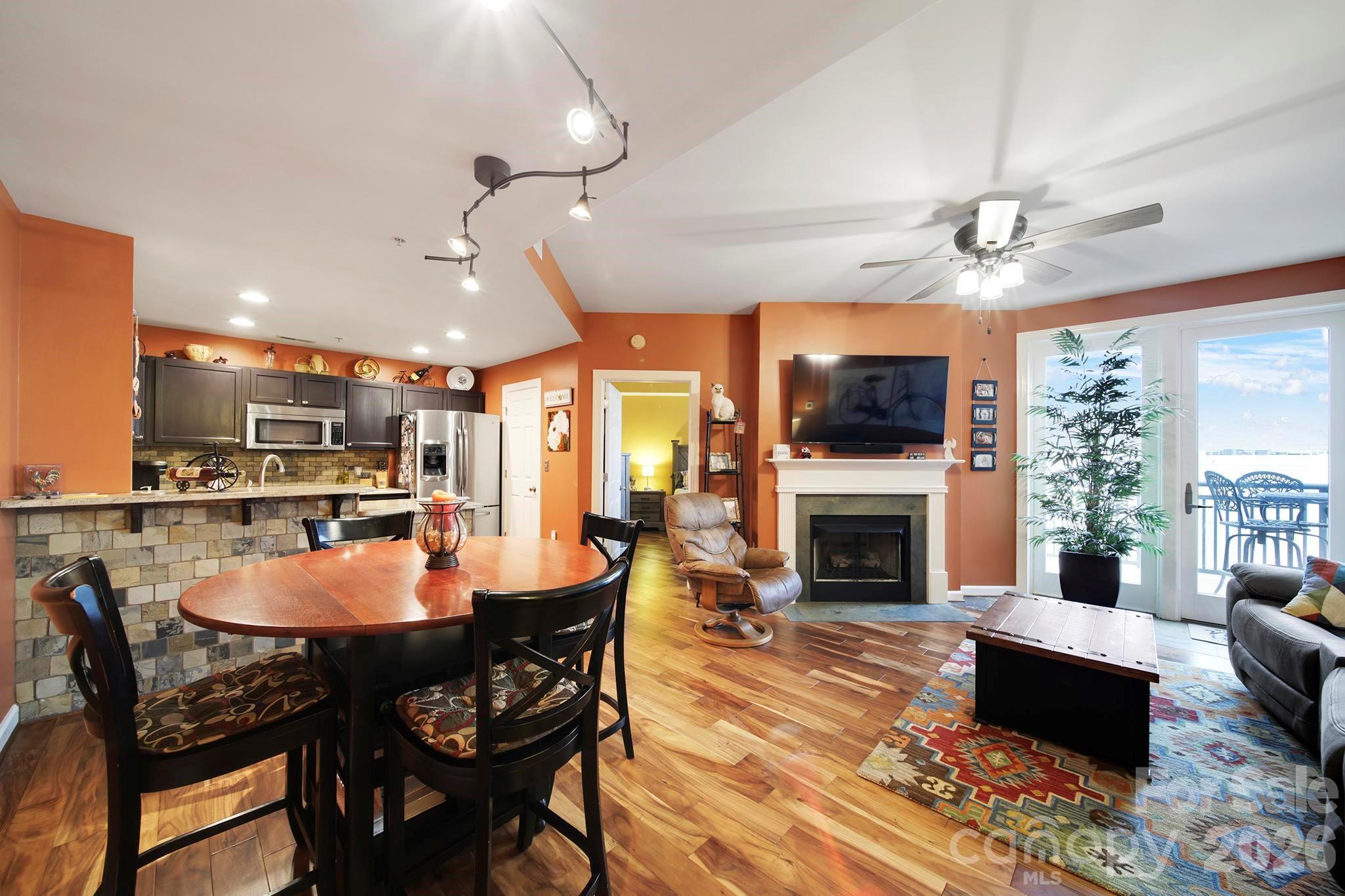 Photo 6 of 718 W Trade Street803, Charlotte, NC