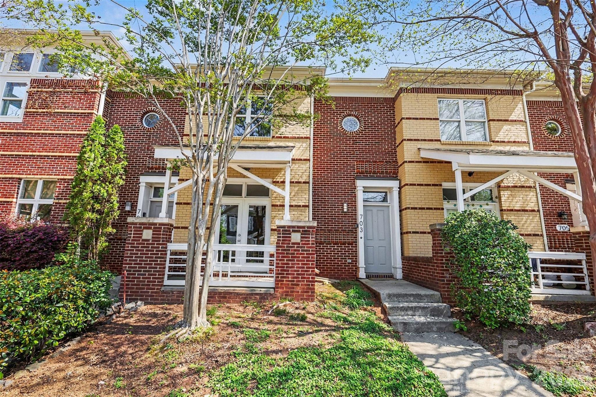 Photo 2 of 703 E 8th Street, Charlotte, NC