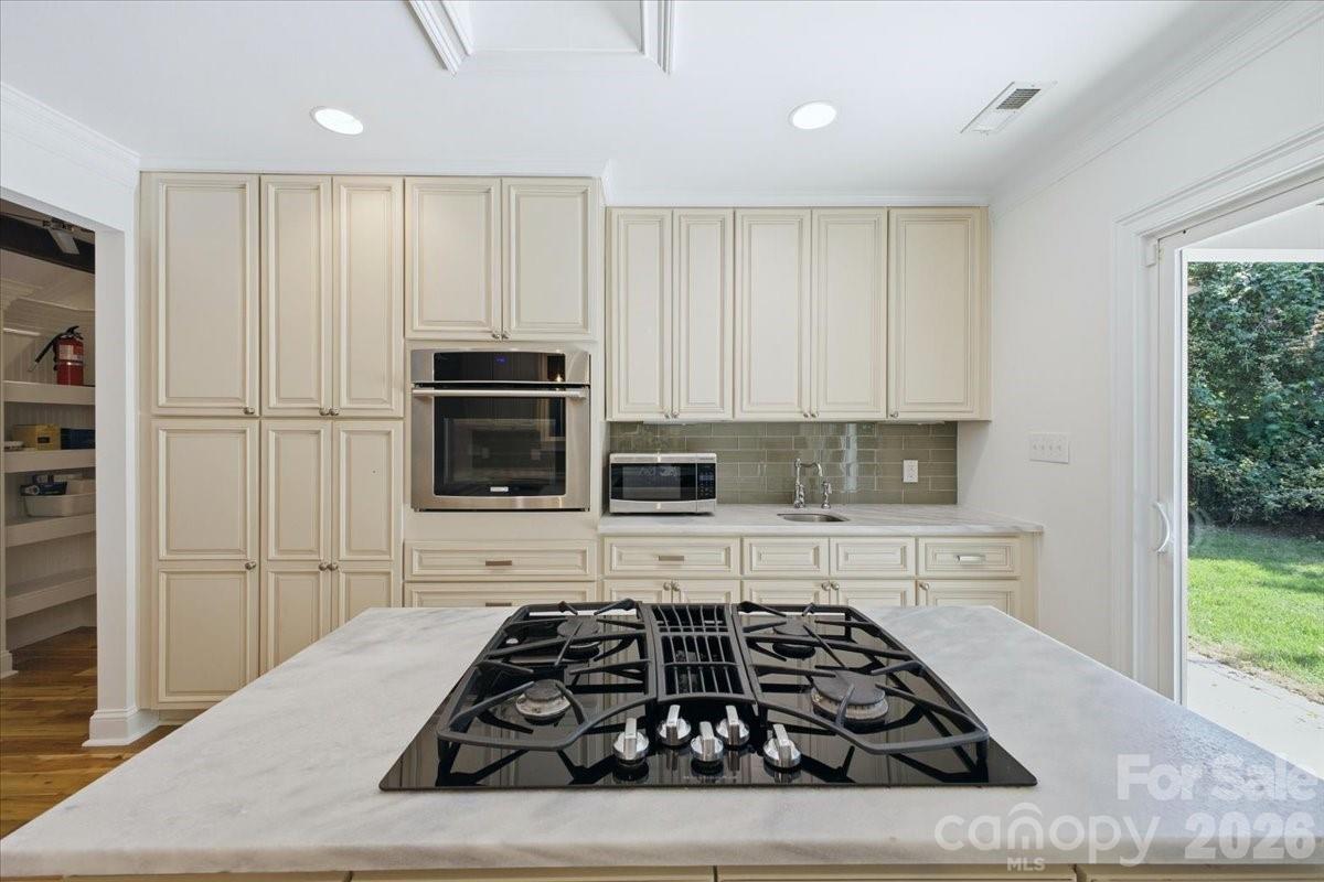 813 Walnut Avenue, Charlotte, NC - photo 16 of 44