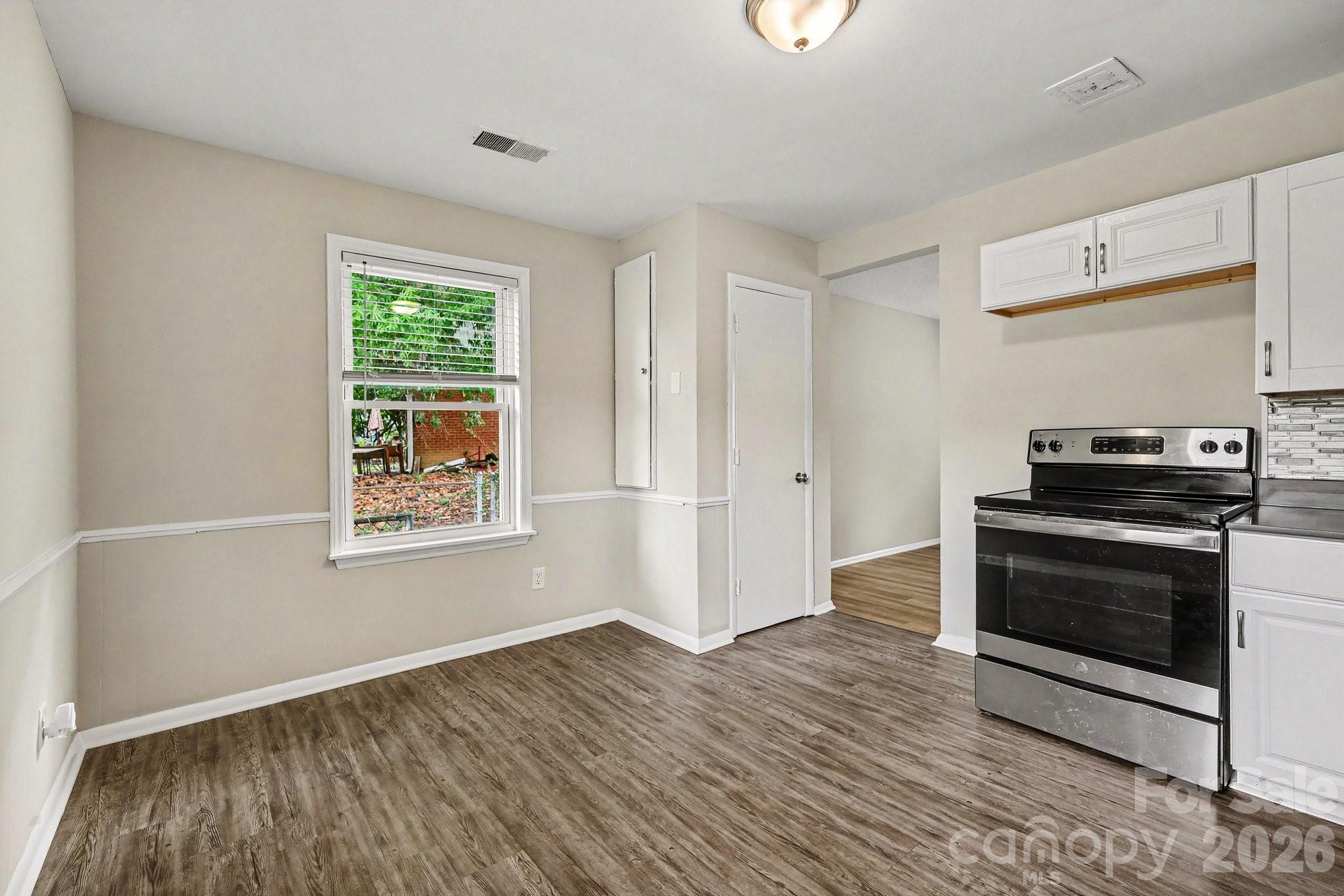 Photo 9 of 603 Dobson Drive, Charlotte, NC