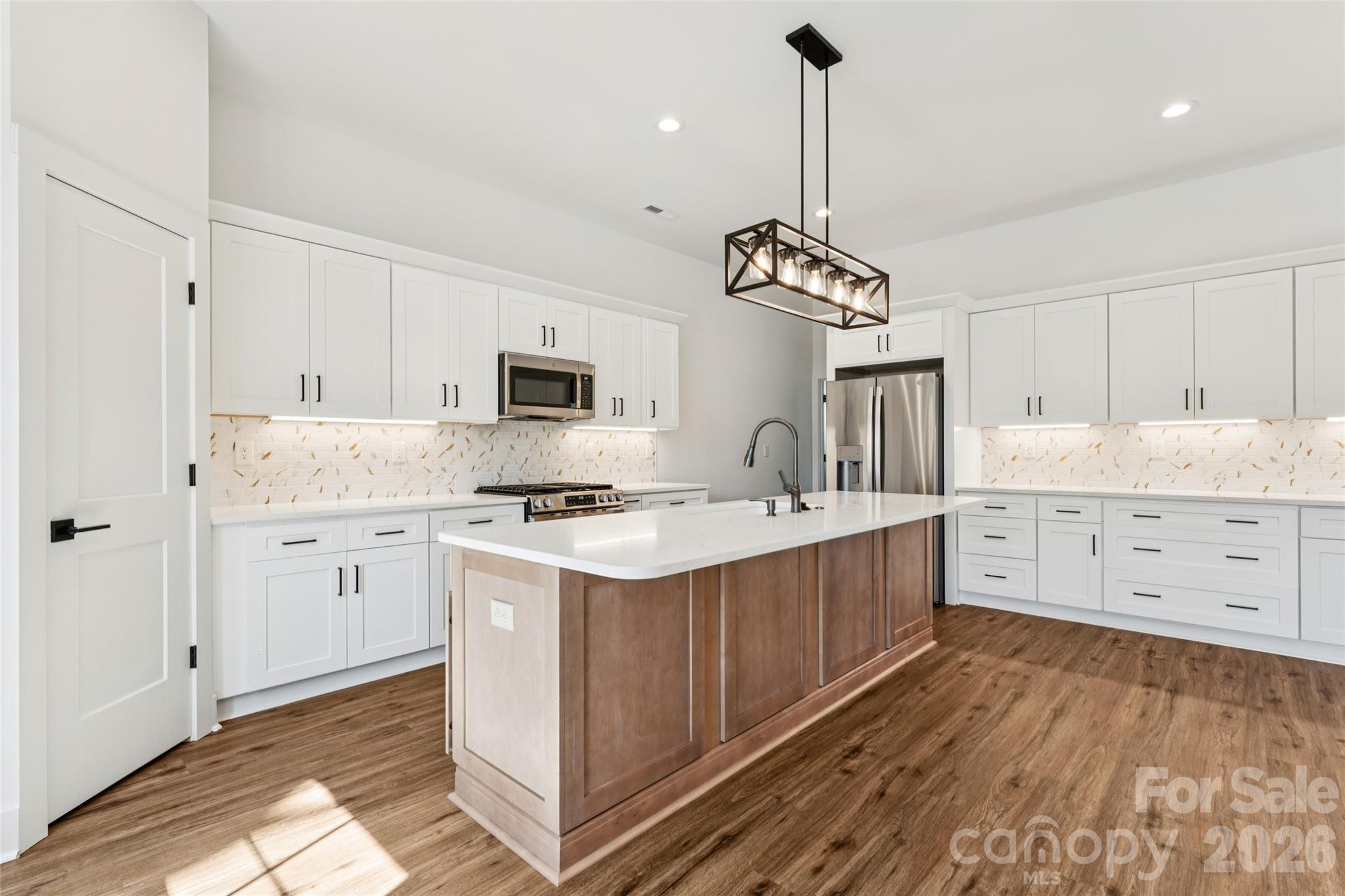 1515 N Caldwell Street, Charlotte, NC - photo 9 of 33