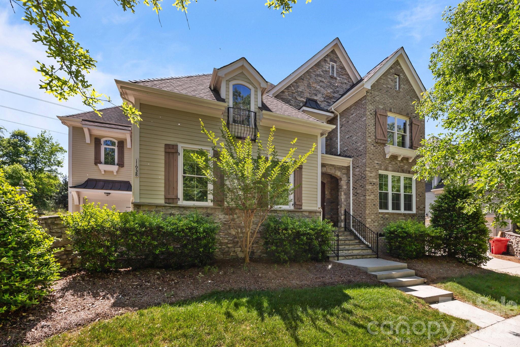 Photo 2 of 11938 Bradford Park Drive, Davidson, NC