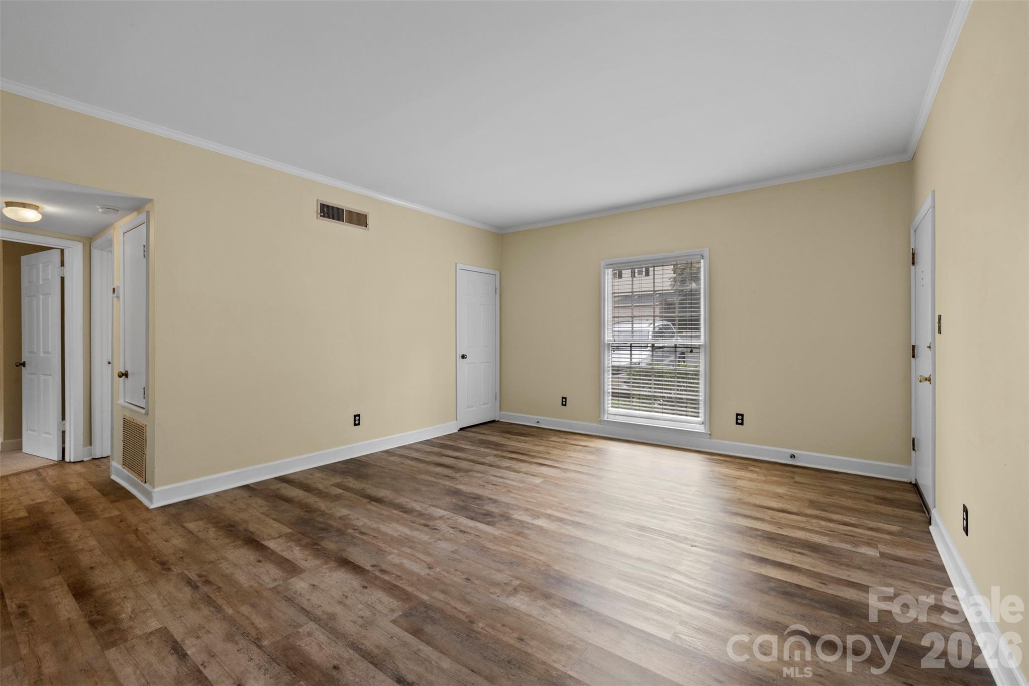 Photo 3 of 5925 Quail Hollow RoadB, Charlotte, NC