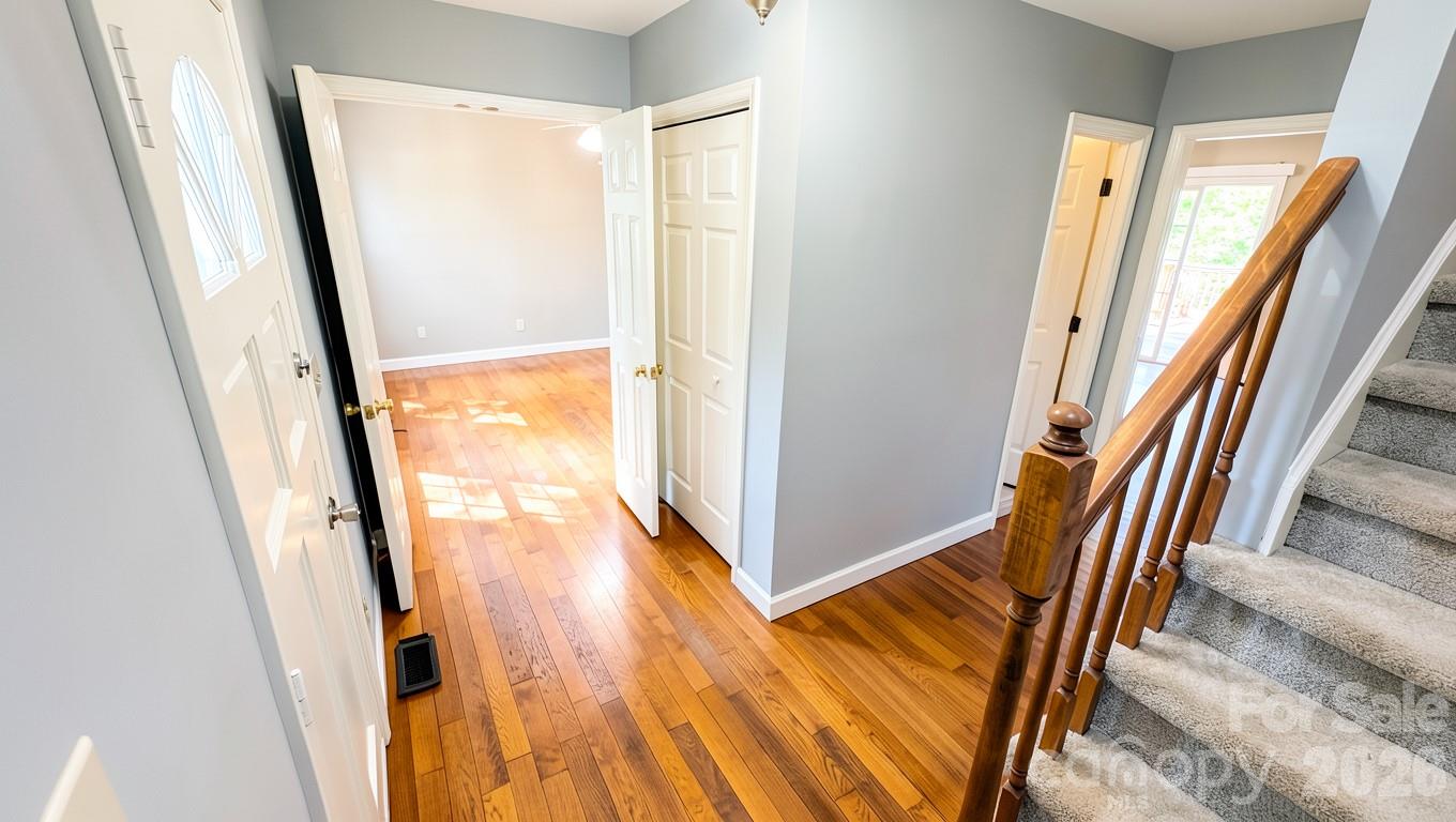 7218 Quail Ridge Drive, Charlotte, NC - photo 3 of 35