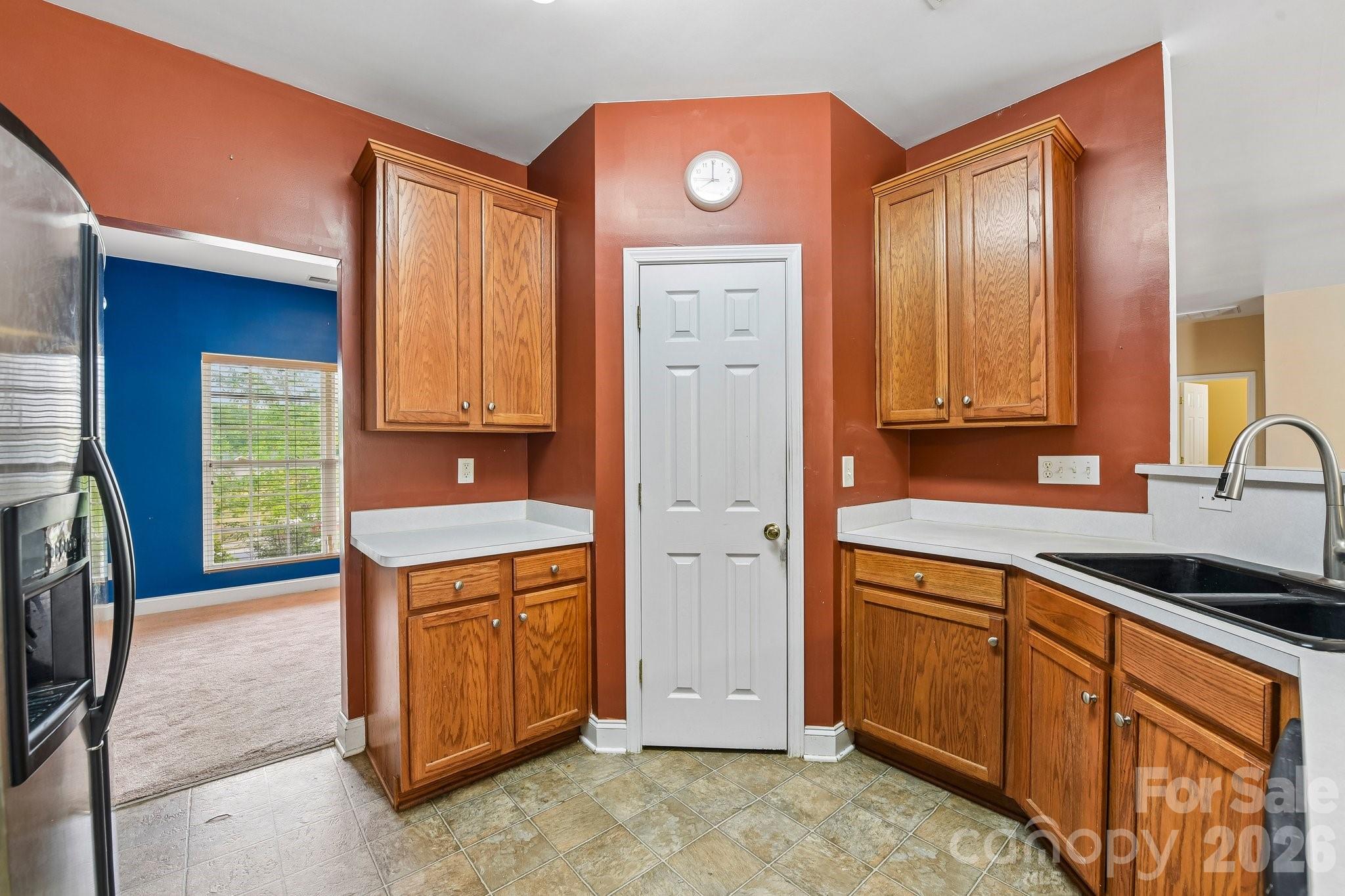 Photo 10 of 8718 Buttonwood Court, Charlotte, NC