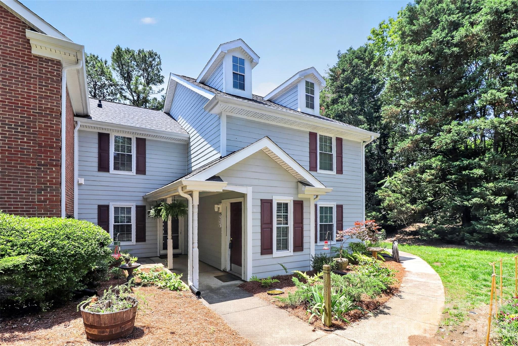 Photo 2 of 9232 Kings Canyon Drive, Charlotte, NC