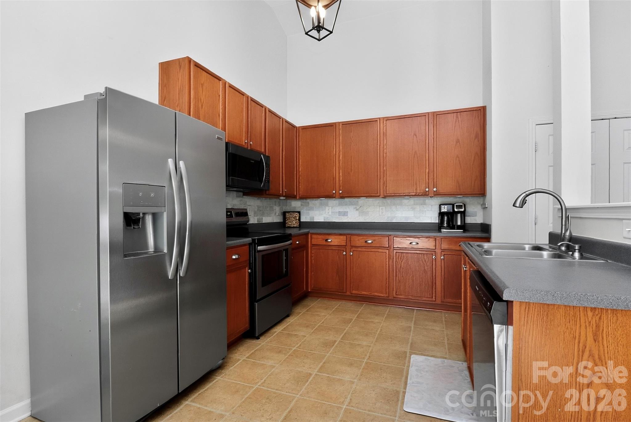Photo 16 of 8807 Heartleaf Road, Charlotte, NC