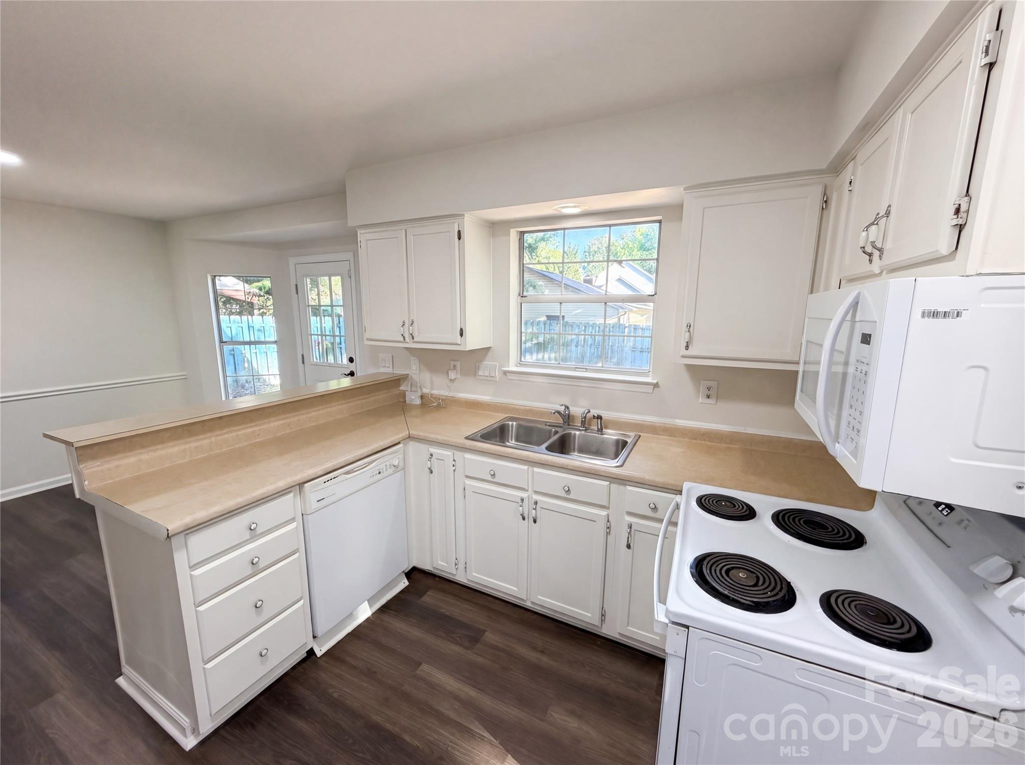 Photo 7 of 4720 Topsail Court, Charlotte, NC