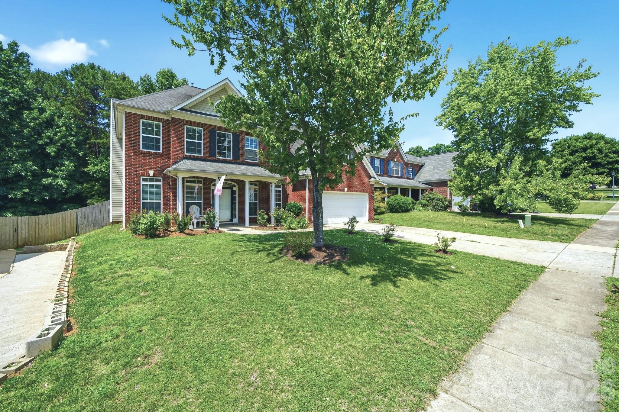 Photo 2 of 8505 Delamere Lane, Charlotte, NC