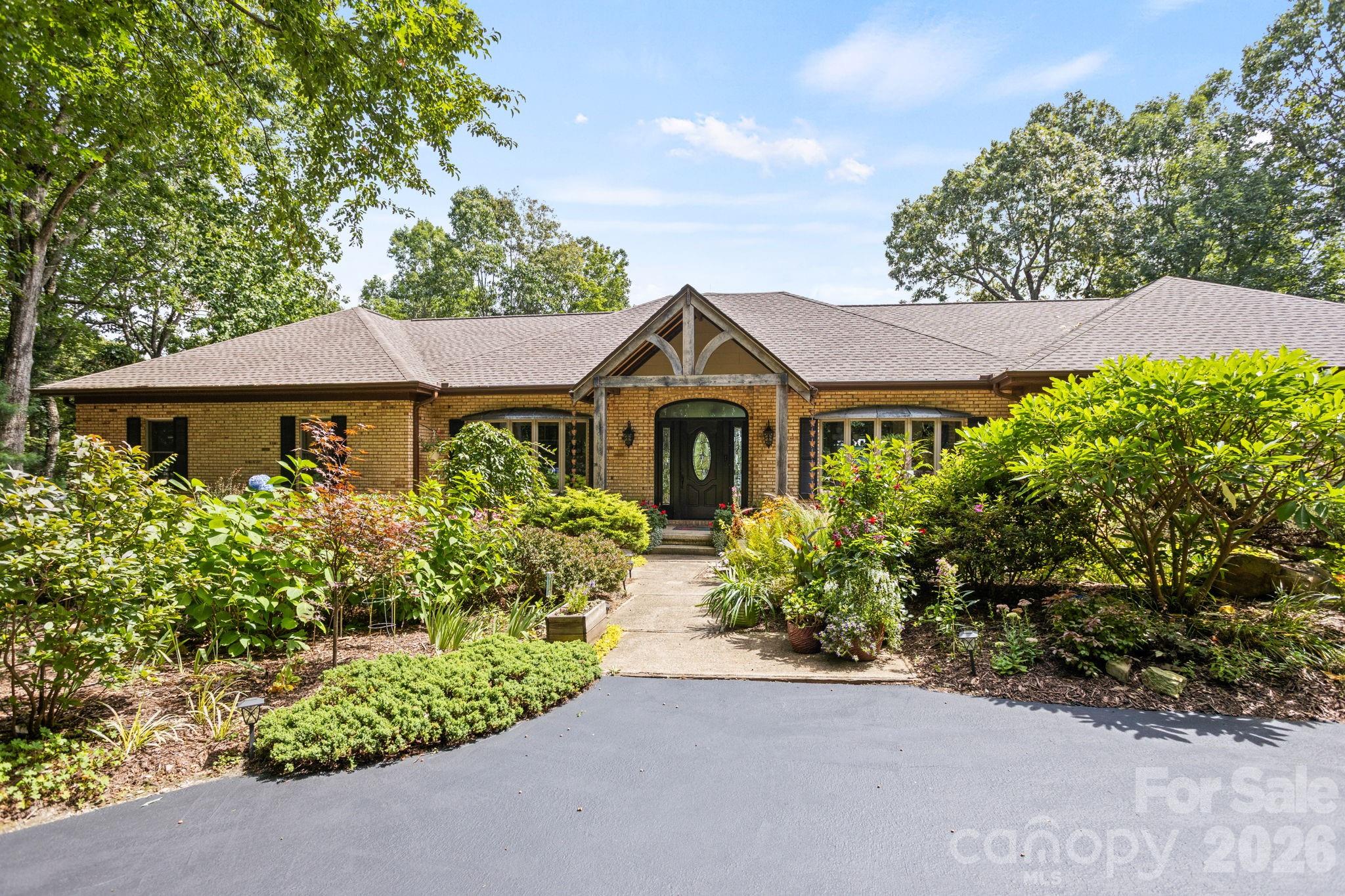 163 Old Poplar Lane, Flat Rock, NC