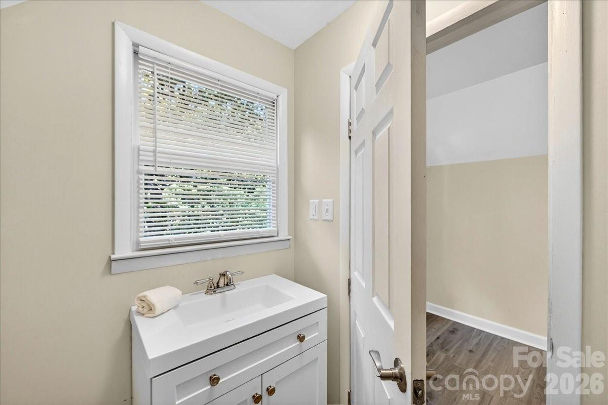 4330 Brookfield Drive, Charlotte, NC - photo 41 of 49
