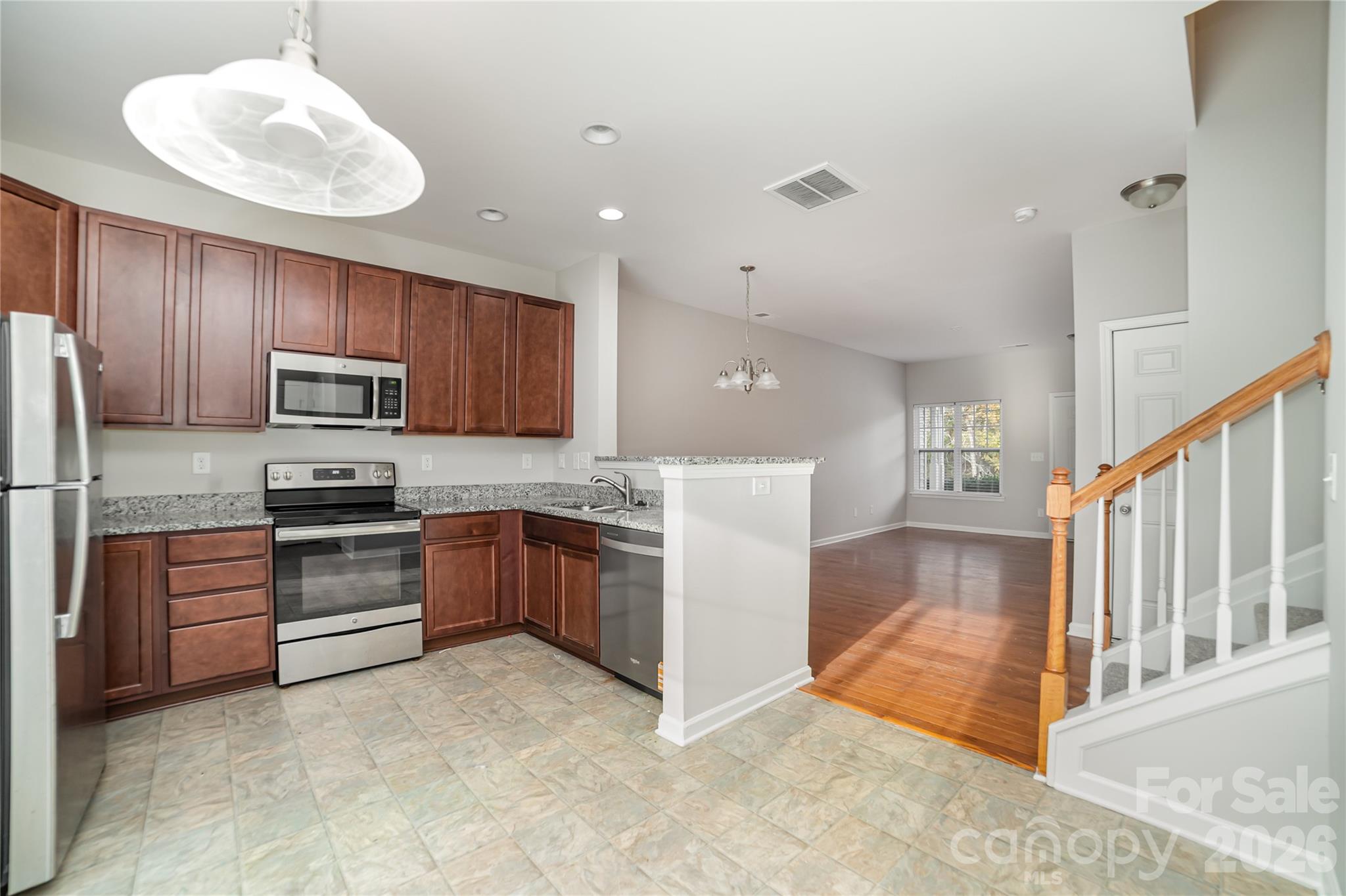 Photo 12 of 11033 Ardglass Court, Charlotte, NC