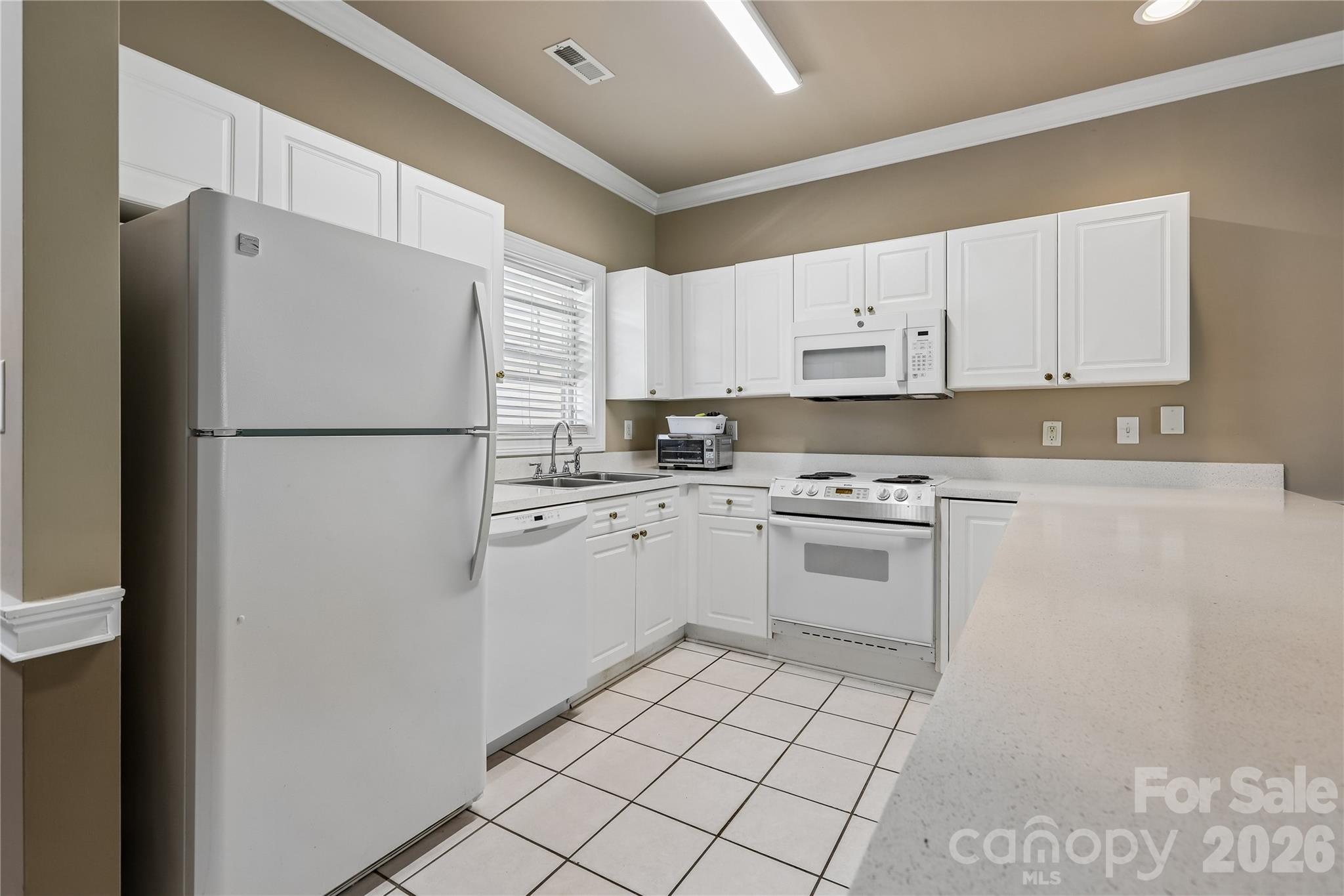 Photo 8 of 8923 Meadow Vista Road, Charlotte, NC