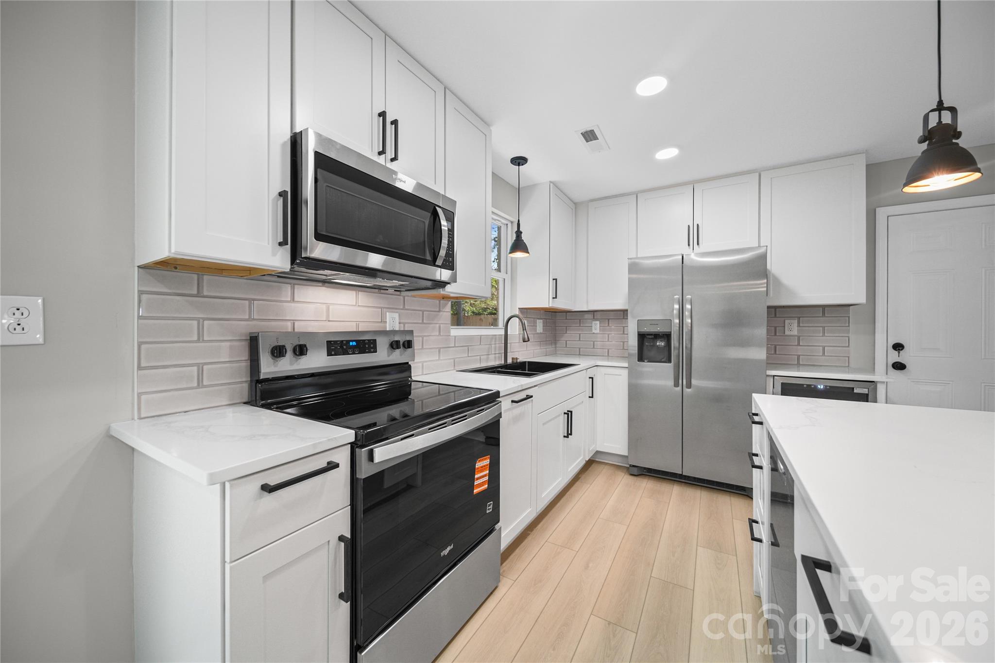 Photo 7 of 1421 Tyvola Road, Charlotte, NC