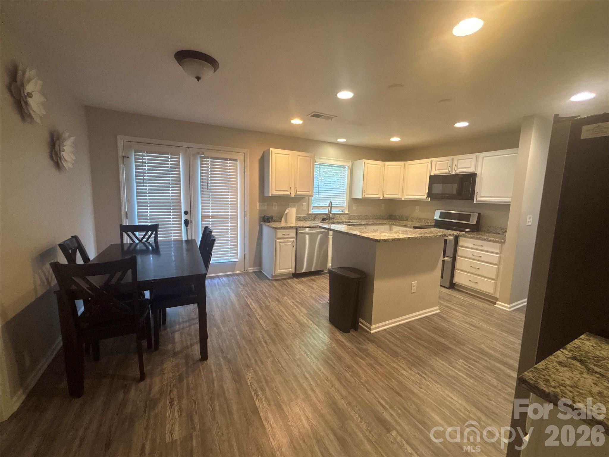 Photo 2 of 7413 Tupelo Lane, Charlotte, NC
