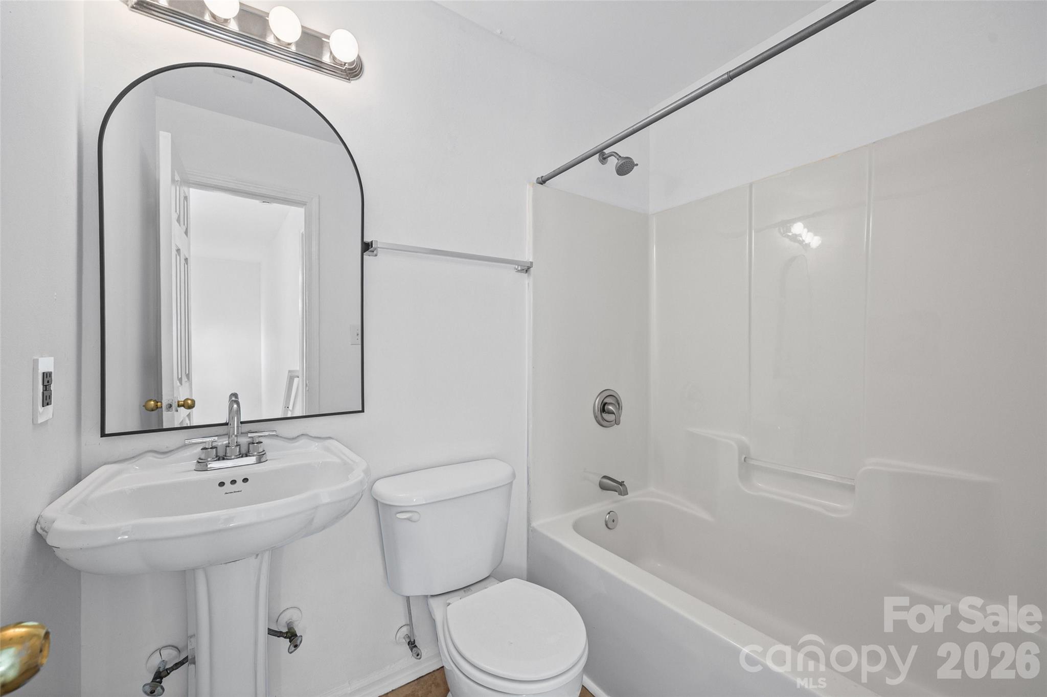 Photo 14 of 6226 Dumont Lane, Charlotte, NC