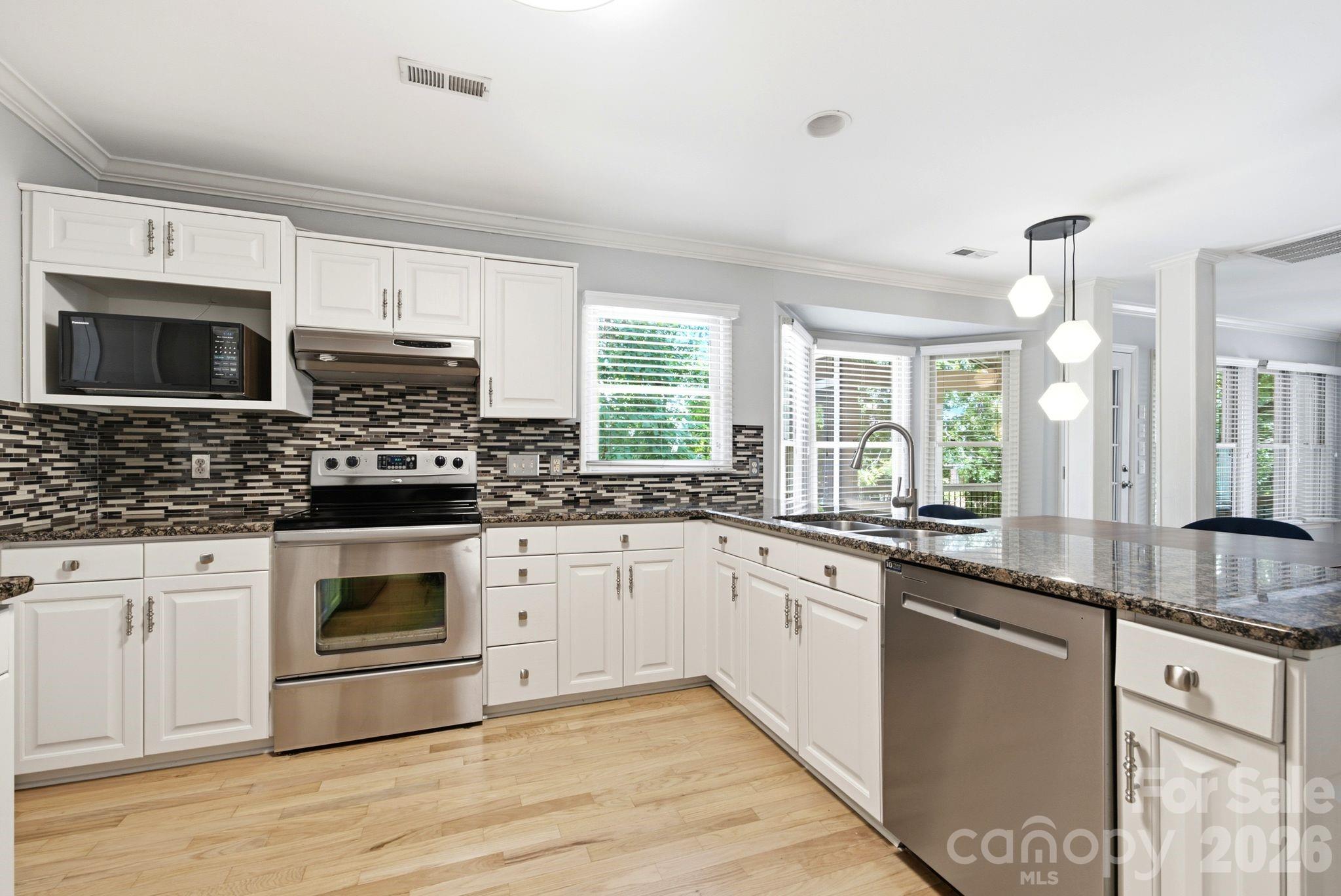 Photo 6 of 503 Wyre Forest Court, Charlotte, NC