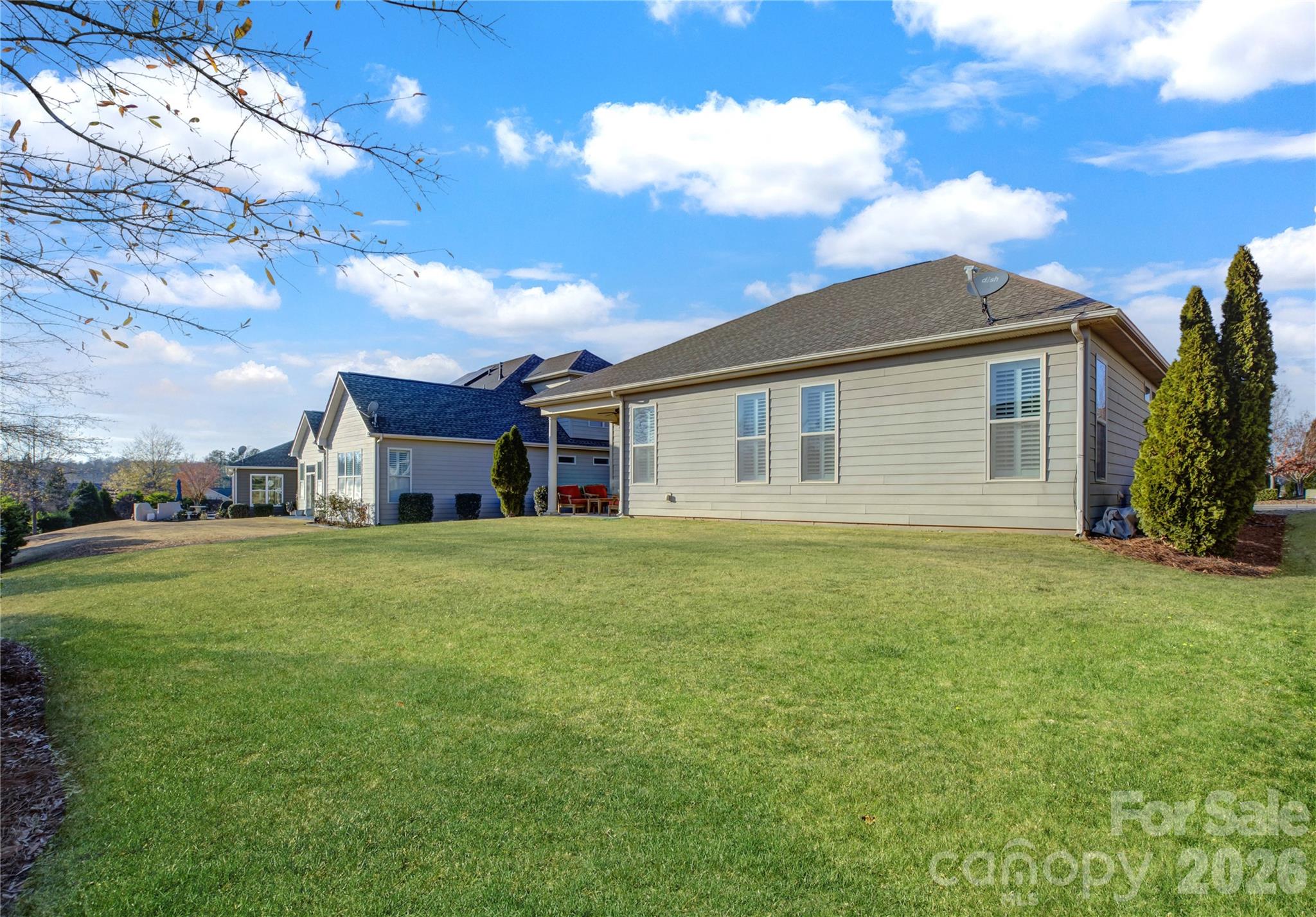 Photo 2 of 15511 Lake Ridge Road, Charlotte, NC