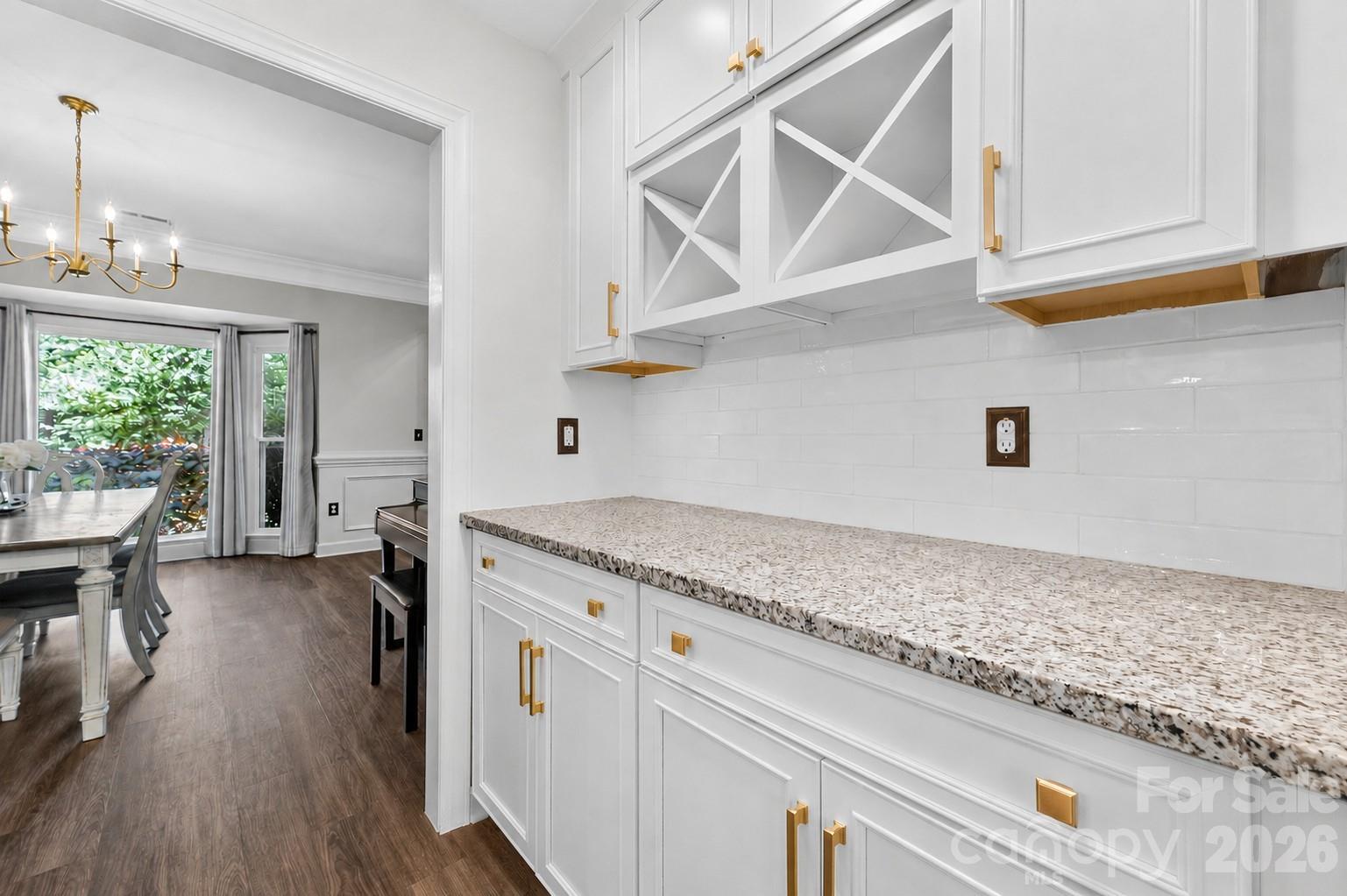 7618 Wingmont Drive, Charlotte, NC - photo 5 of 36