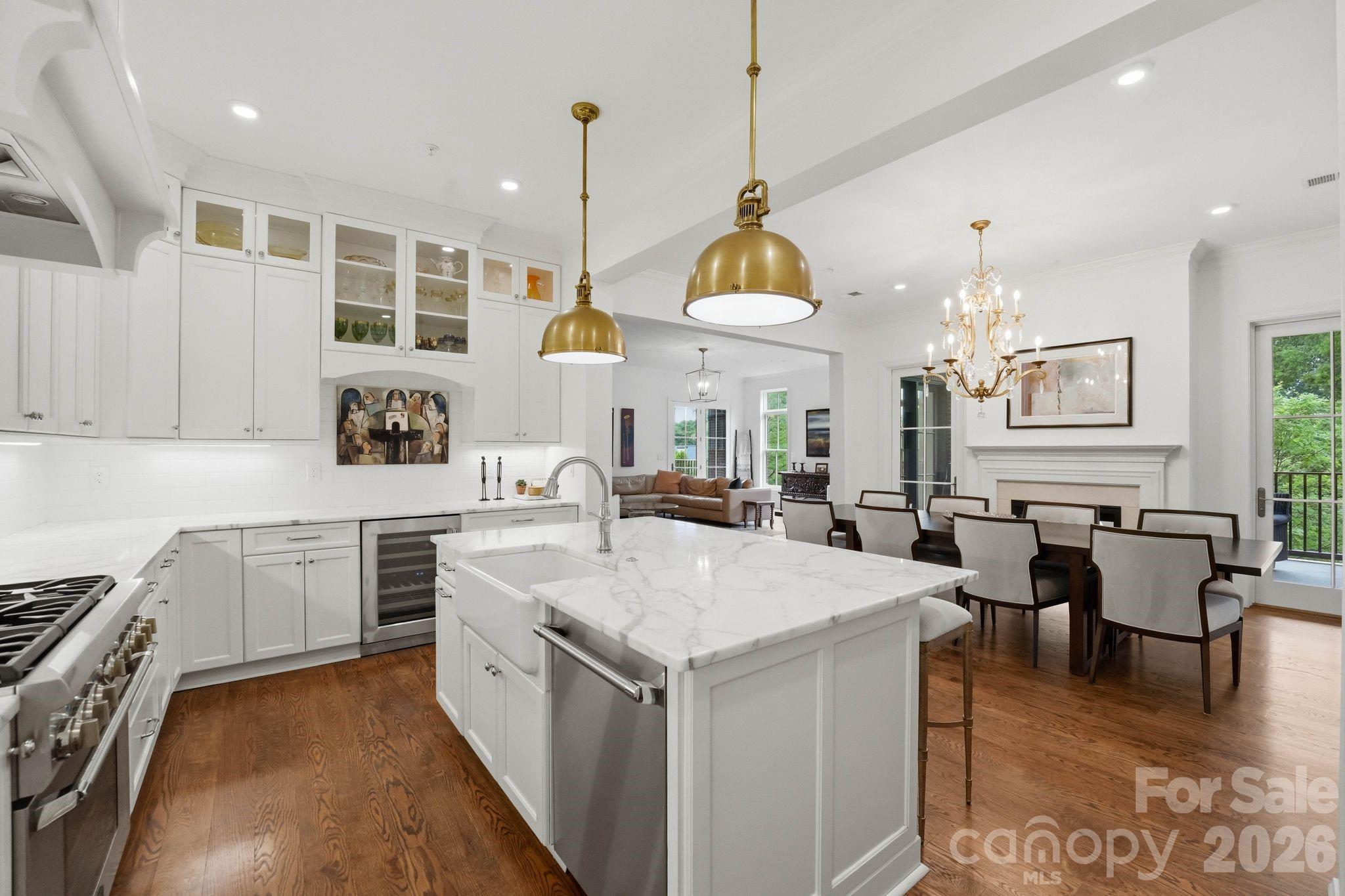 Photo 17 of 2312 Selwyn Avenue202, Charlotte, NC