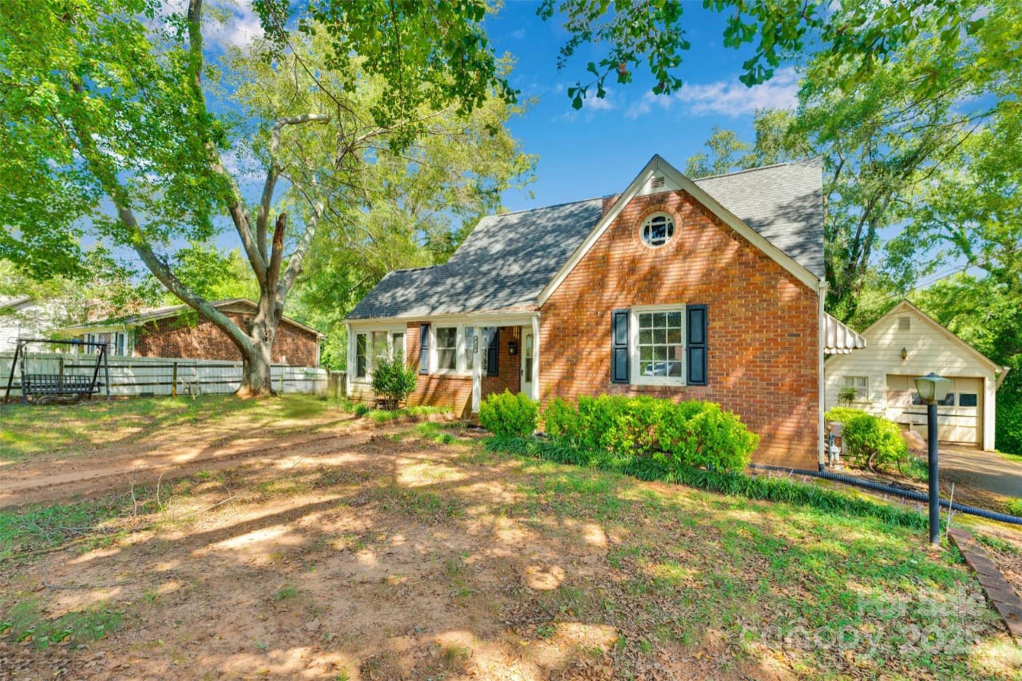 Photo 2 of 409 Gold Street, Shelby, NC