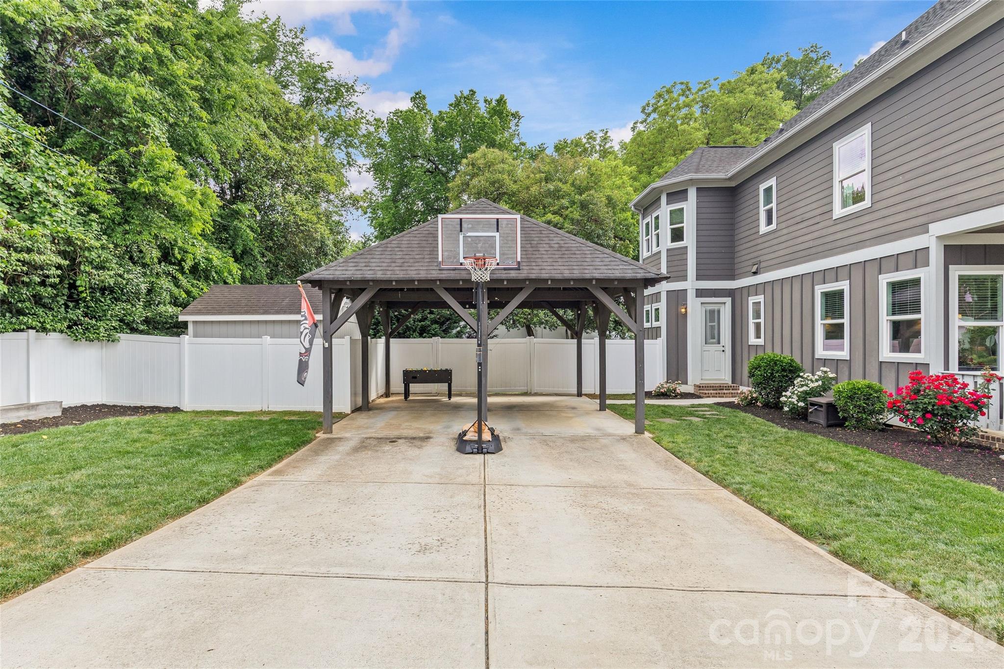 815 W Kingston Avenue, Charlotte, NC - photo 44 of 49