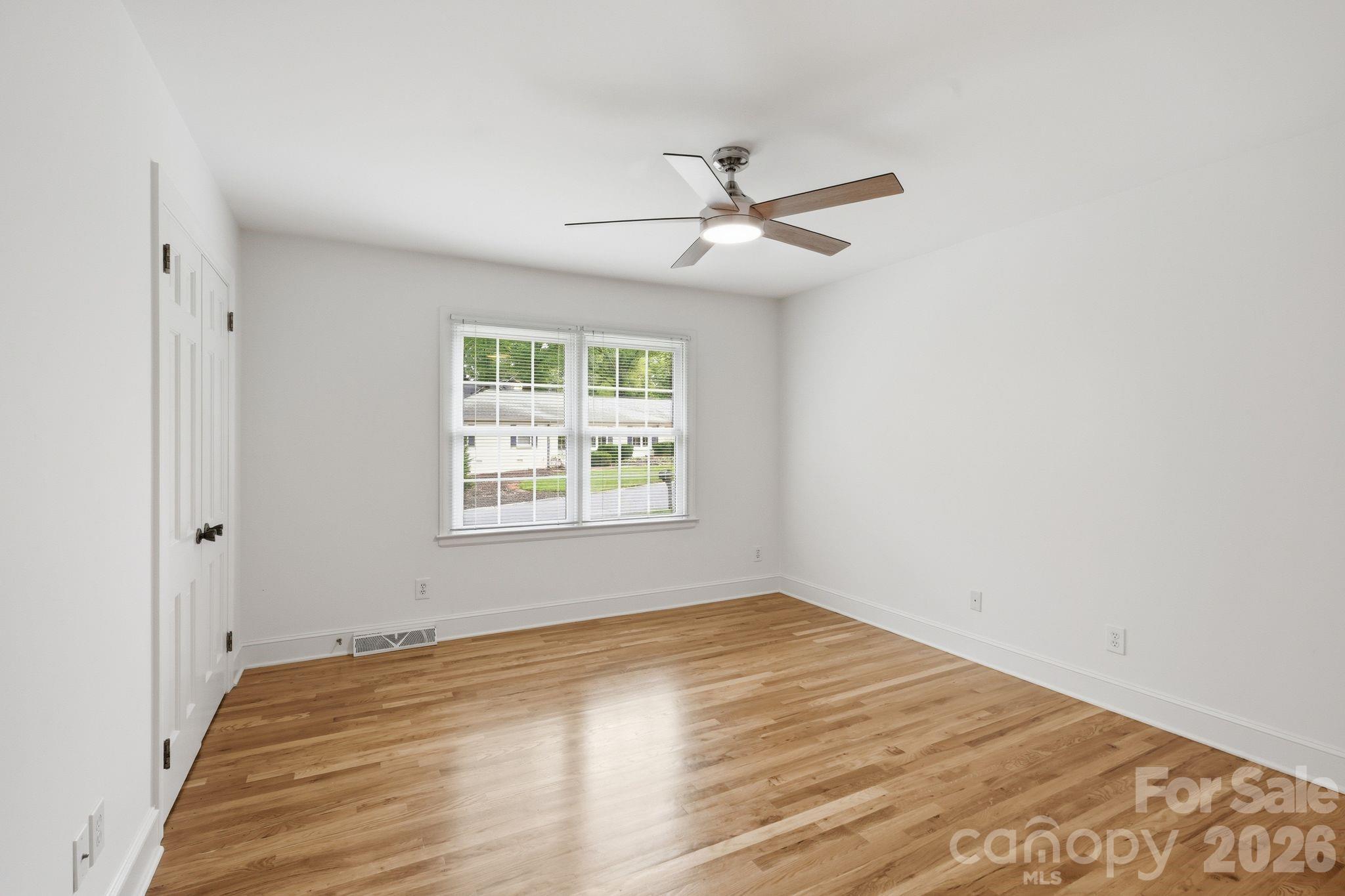 Photo 16 of 926 Shady Bluff Drive, Charlotte, NC